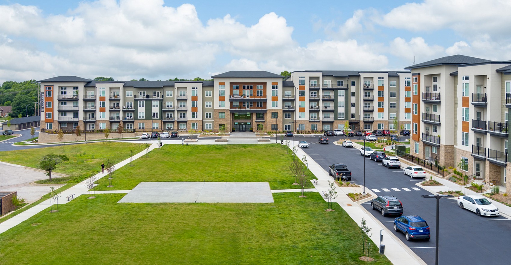 Explore Virtual Photo & 360° Tours of Our Community