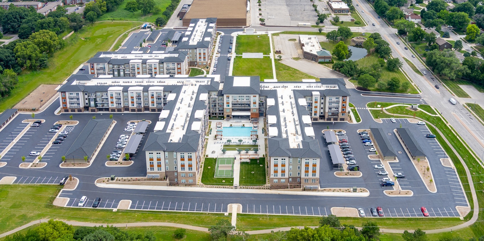 Explore Virtual Photo & 360° Tours of Our Community