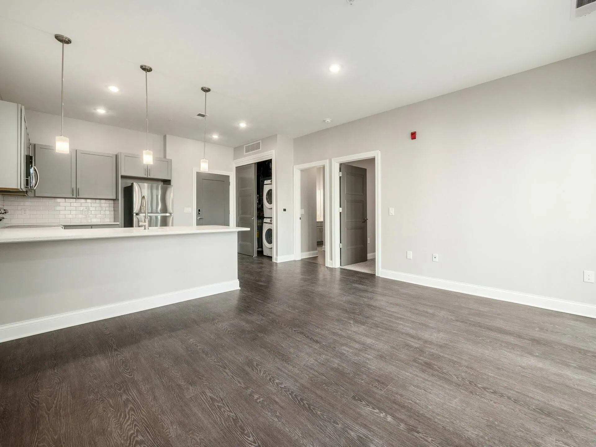 Topiary Crossing Is Now Leasing 1-BR Apartments