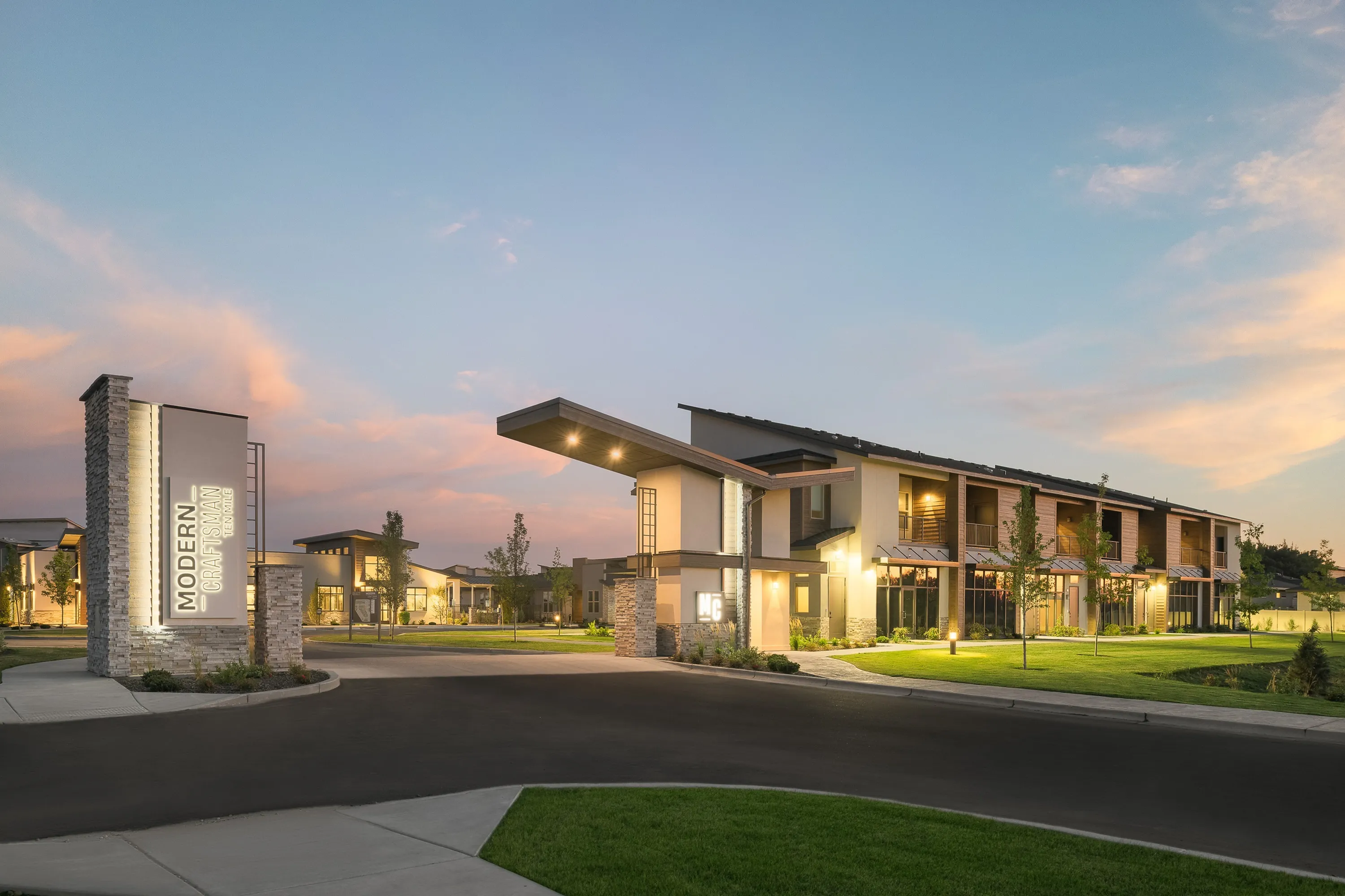 Modern Craftsman at Ten Mile Photo Gallery | Luxury Photos