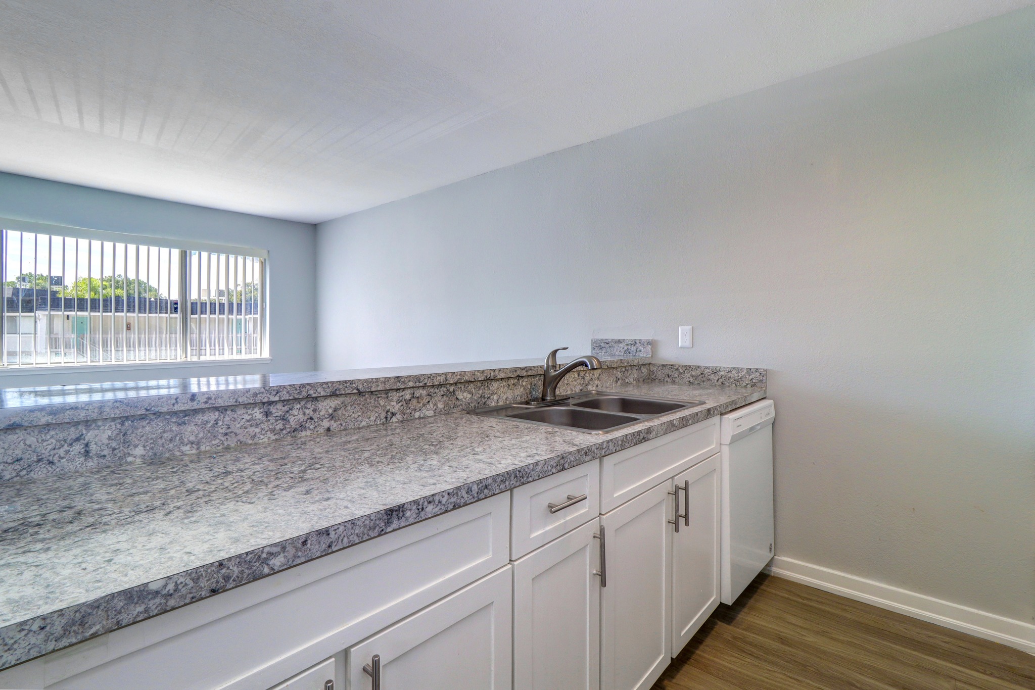 View Photos & Take A Virtual Tour | The River Pointe Apartments