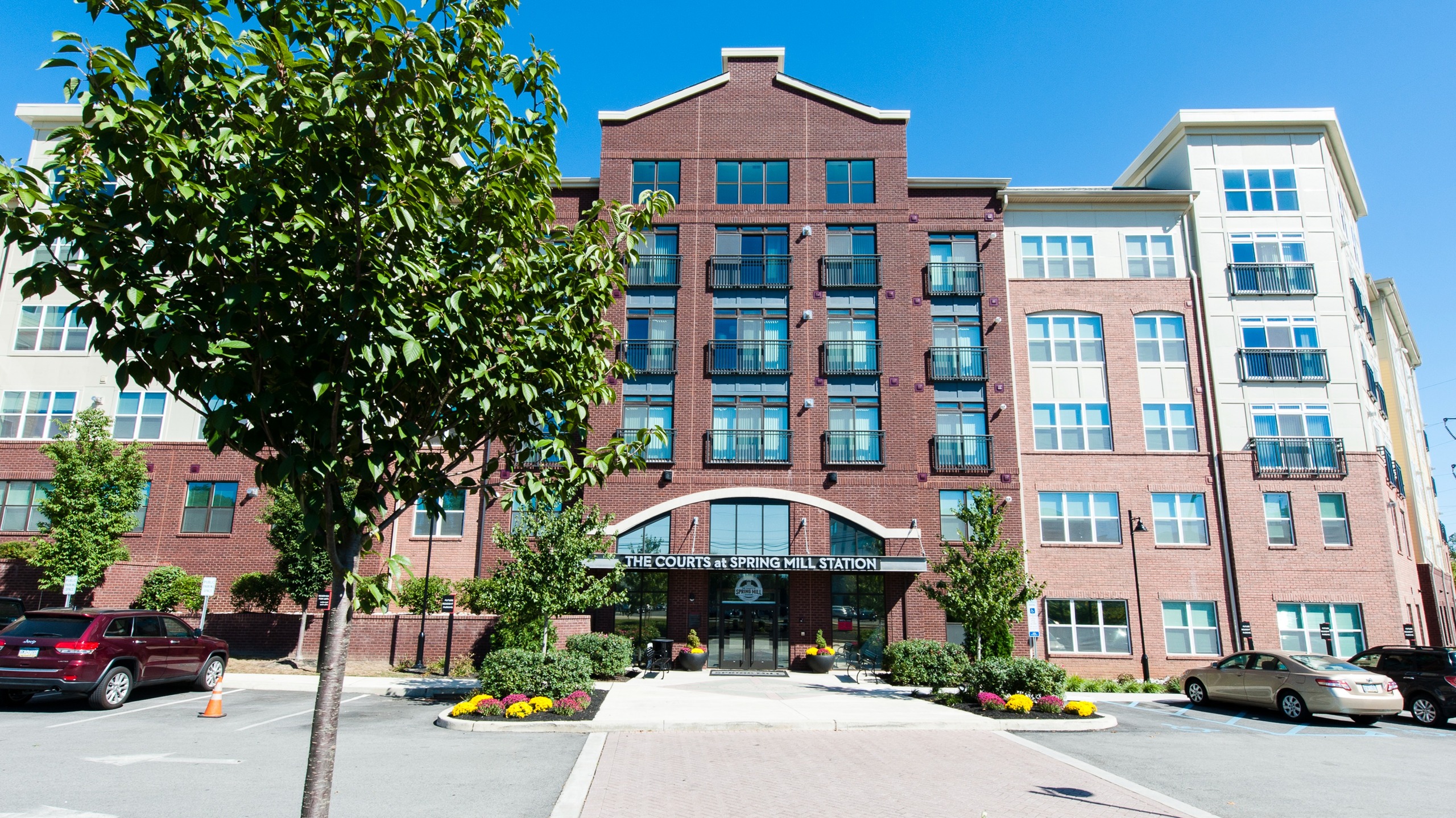Courts at Spring Mill Station | Apartments In Conshohocken, PA