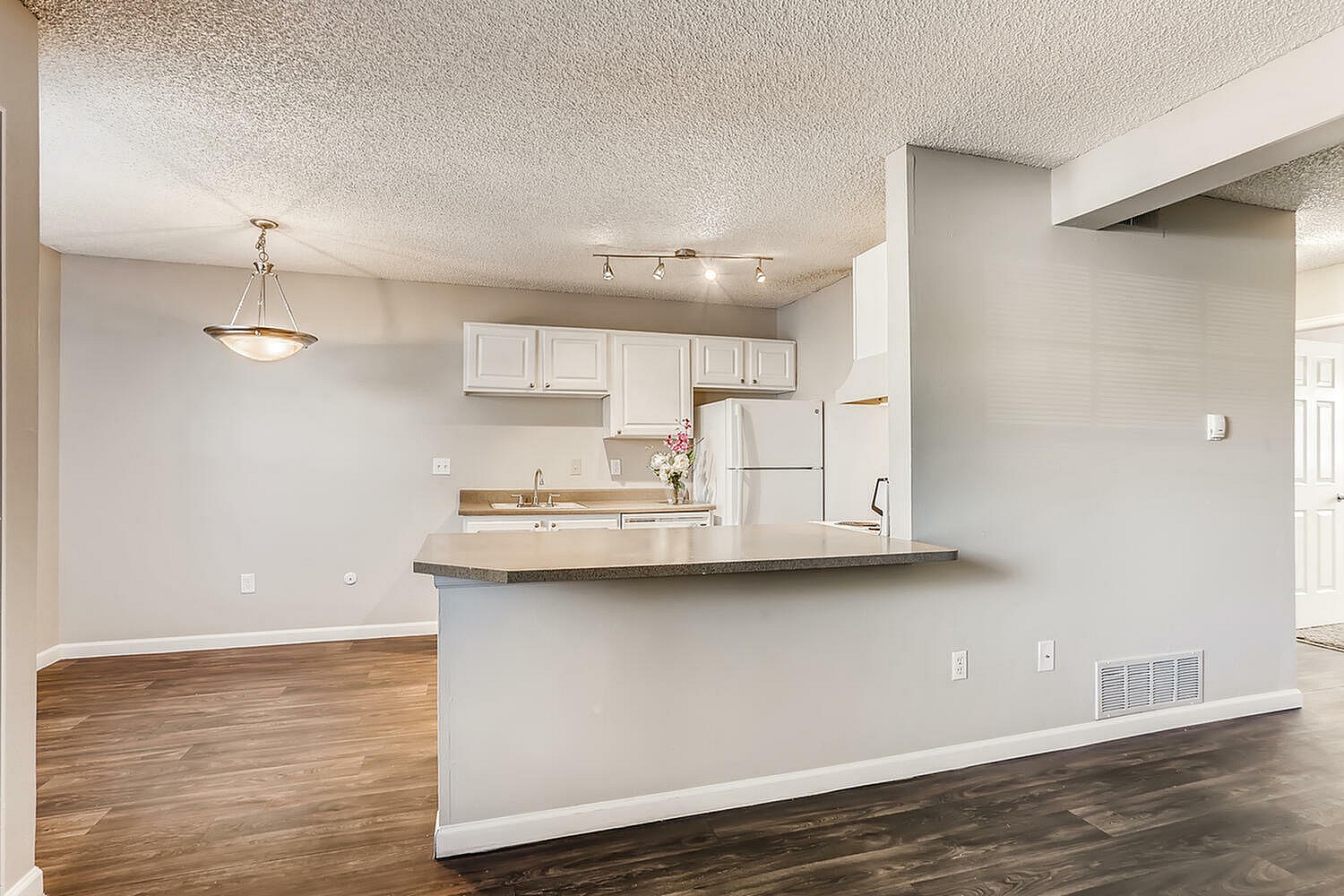 Aurora, CO, Apartments with In-Unit Washer and Dryer