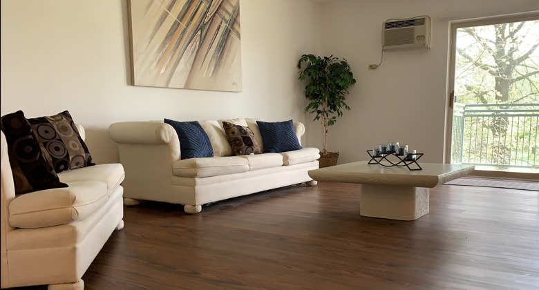 View Sunset Lake Apartments in Justice, IL | Official Site