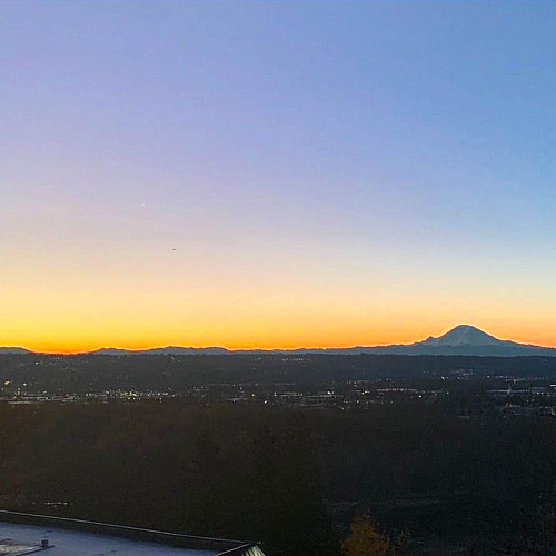 Sunset View Apartments in Renton, Washington | Official Site