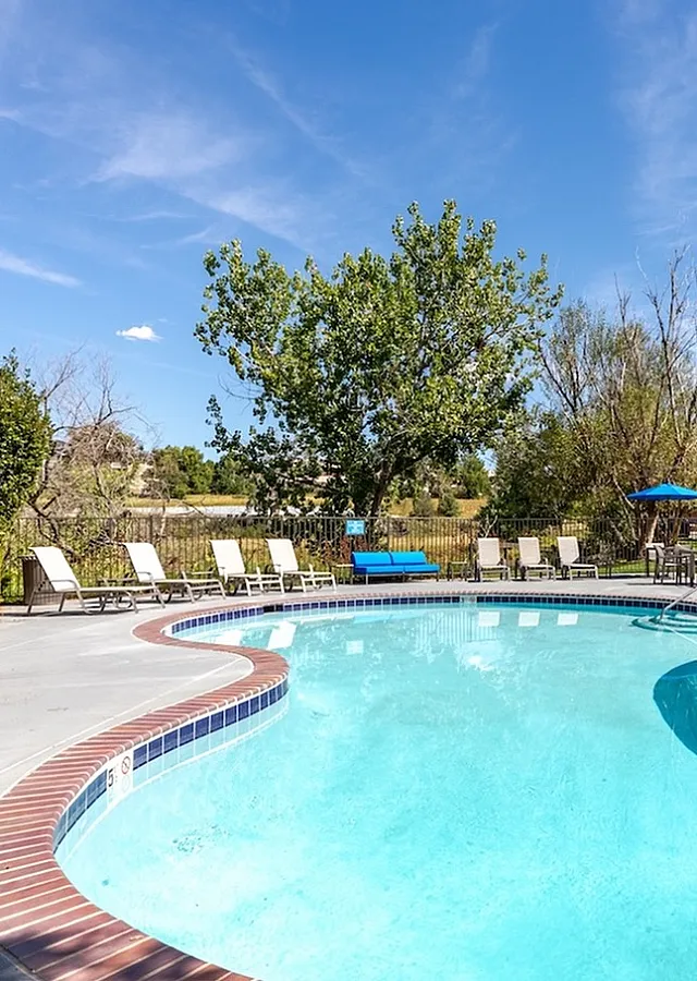 Apartments in Aurora, CO | Silverbrook | Home Page