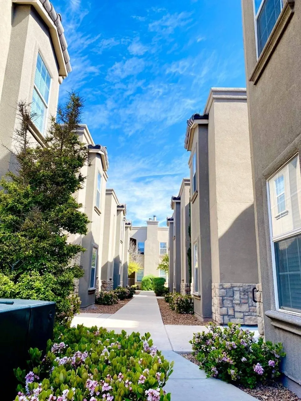 View Photos | Summerstone