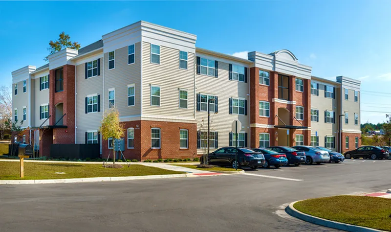 Photos | Summerfield Square