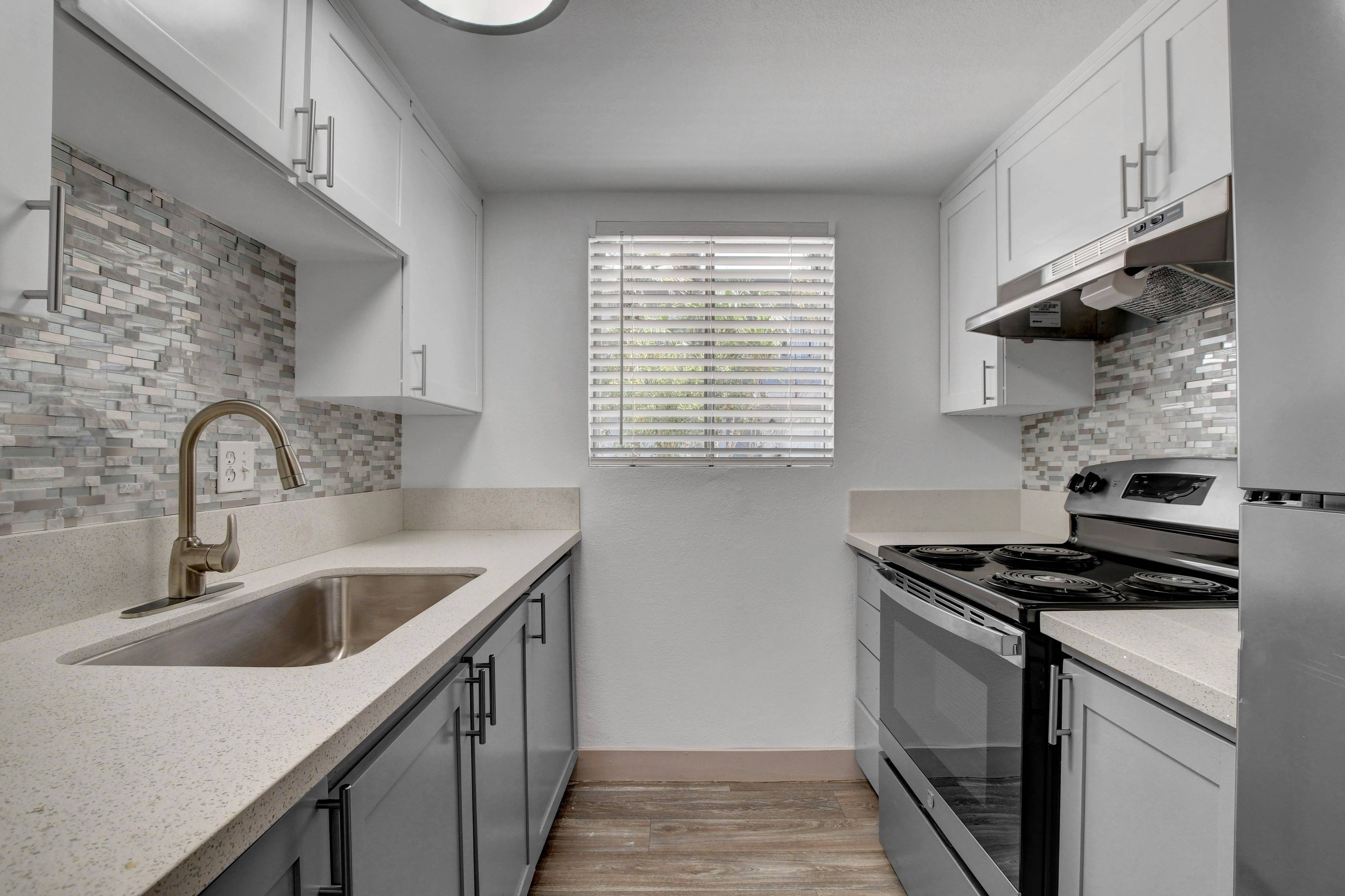 View Photos & Take A Virtual Tour | The Hendrix