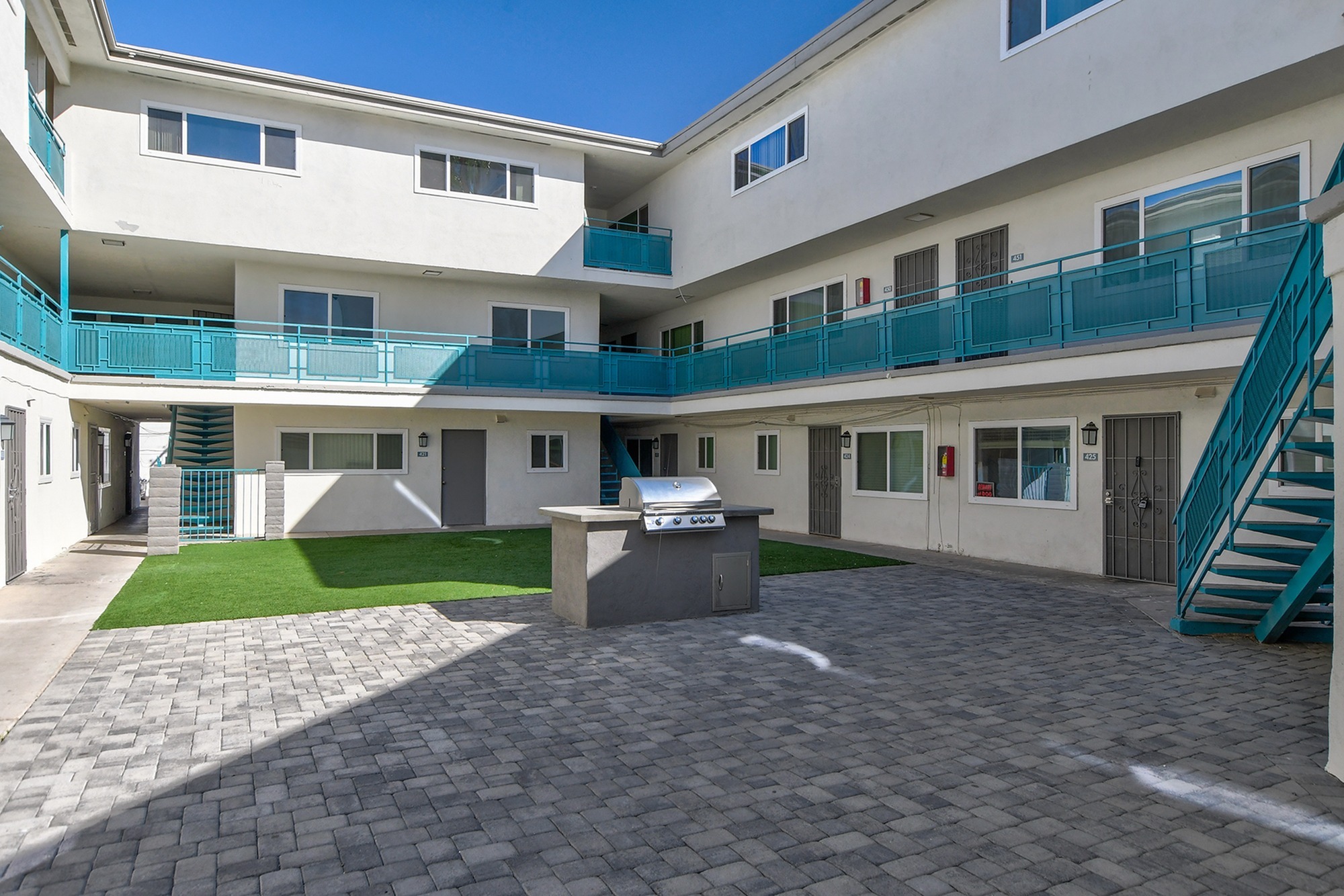 View Photos & Take A Virtual Tour | The Hendrix