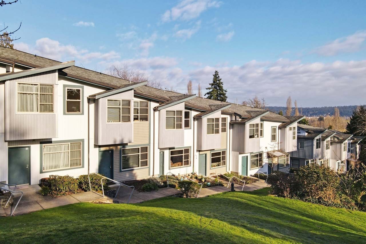 Radford Court | Apartments In Seattle, WA