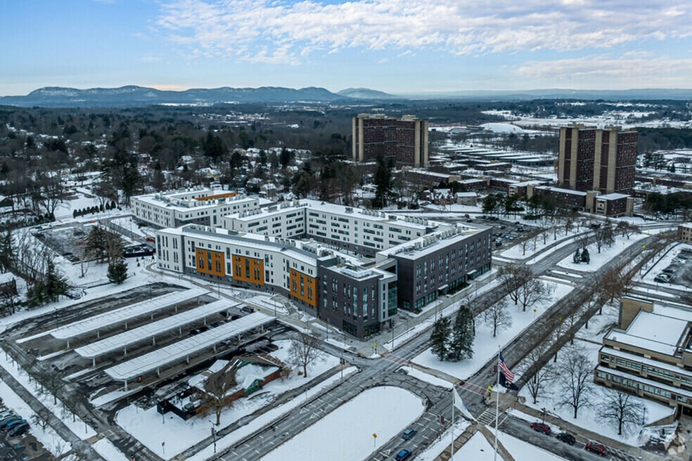View Photos & Take A Virtual Tour | Fieldstone - Slate Undergraduate ...