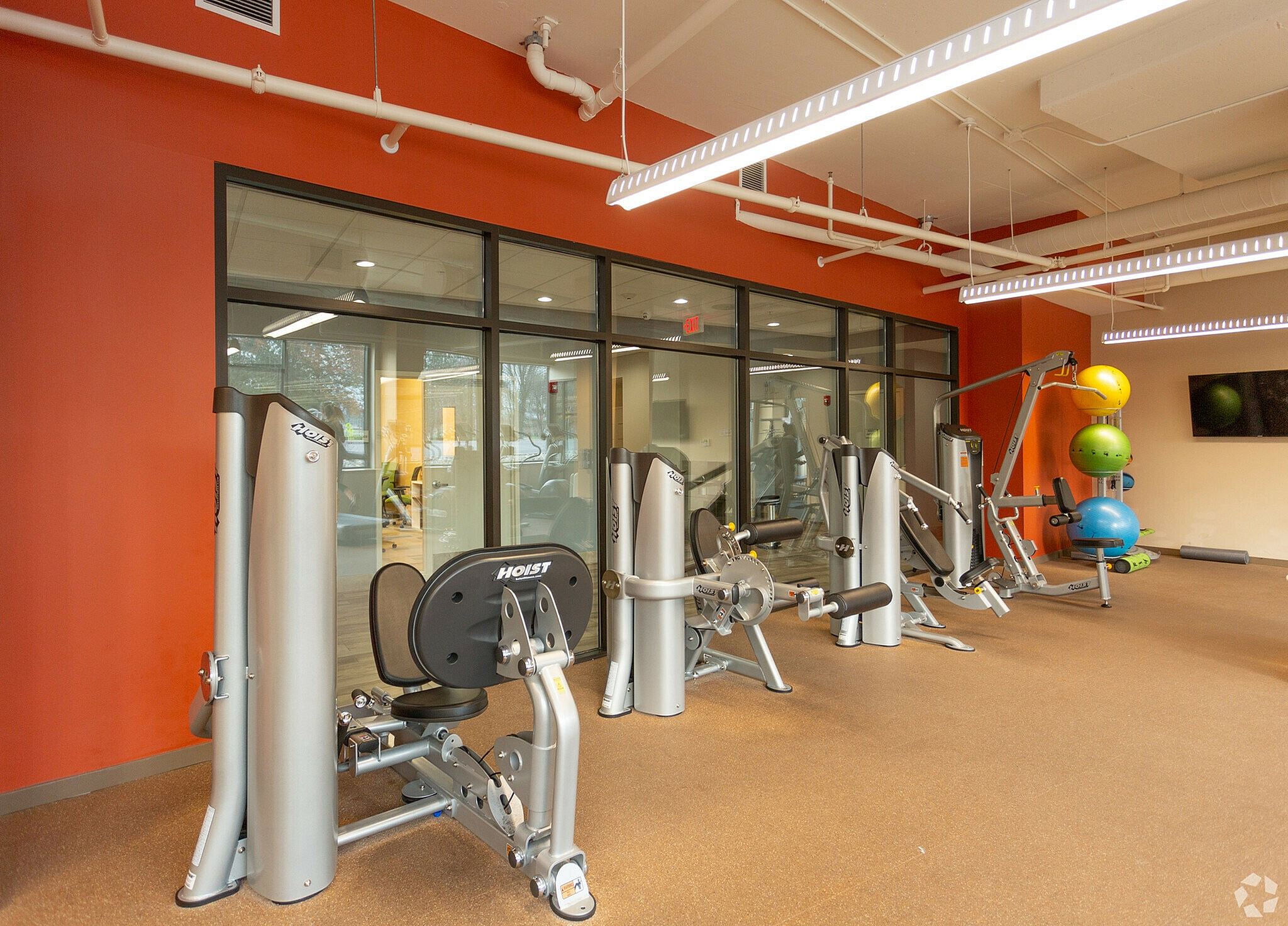View Photos & Take A Virtual Tour | Block 75