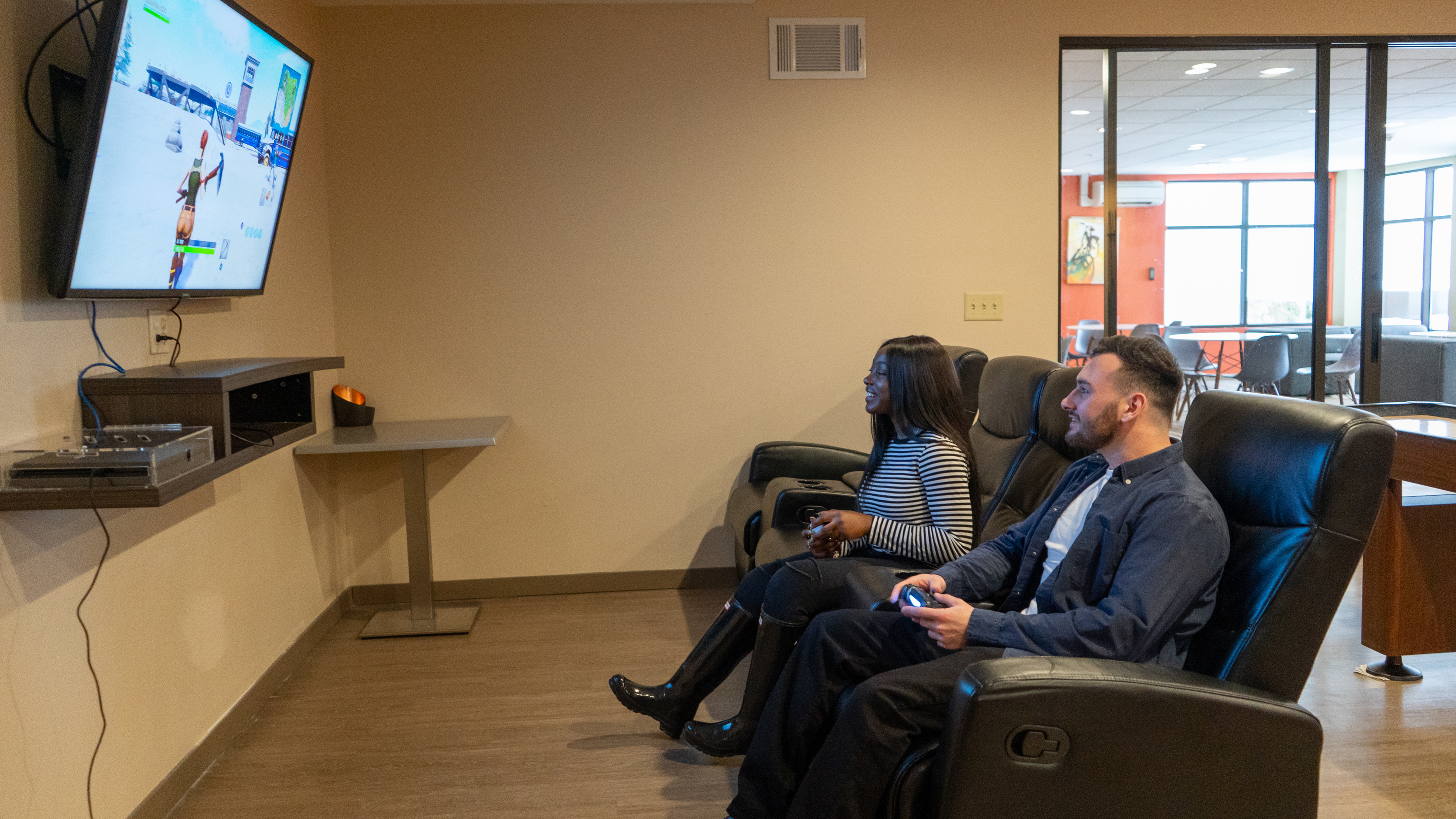View Photos & Take A Virtual Tour | Block 75
