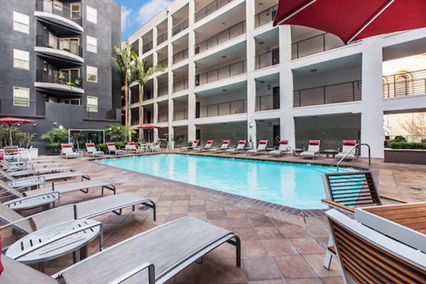 Studio - 2 Bed Apartments - Check Availability | Avana on Wilshire
