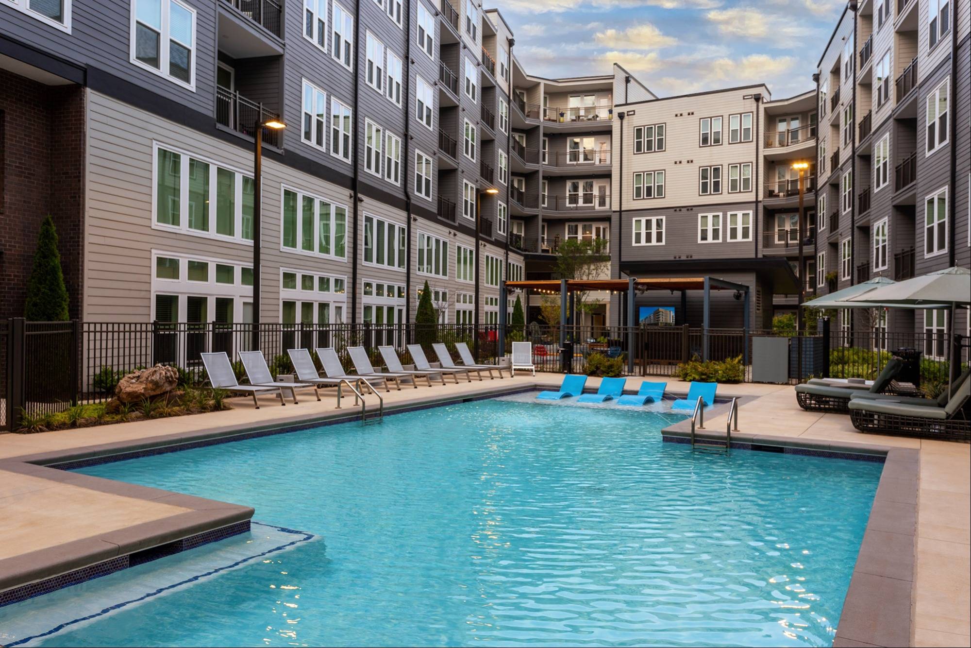 Atlanta Apartments With Balconies | Elan Madison Yards
