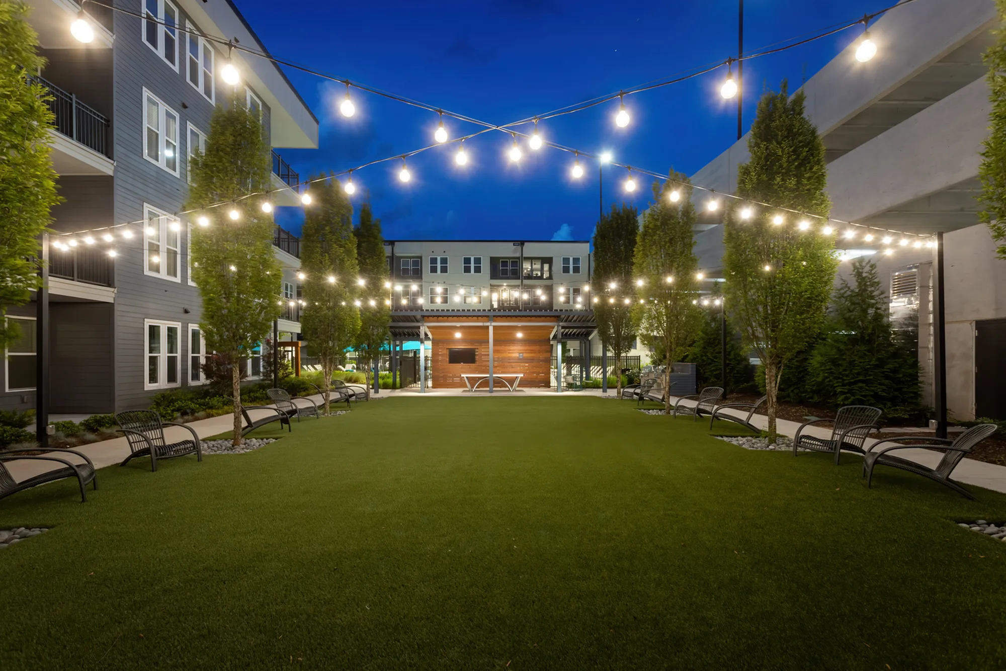 Atlanta Apartments With Balconies | Elan Madison Yards