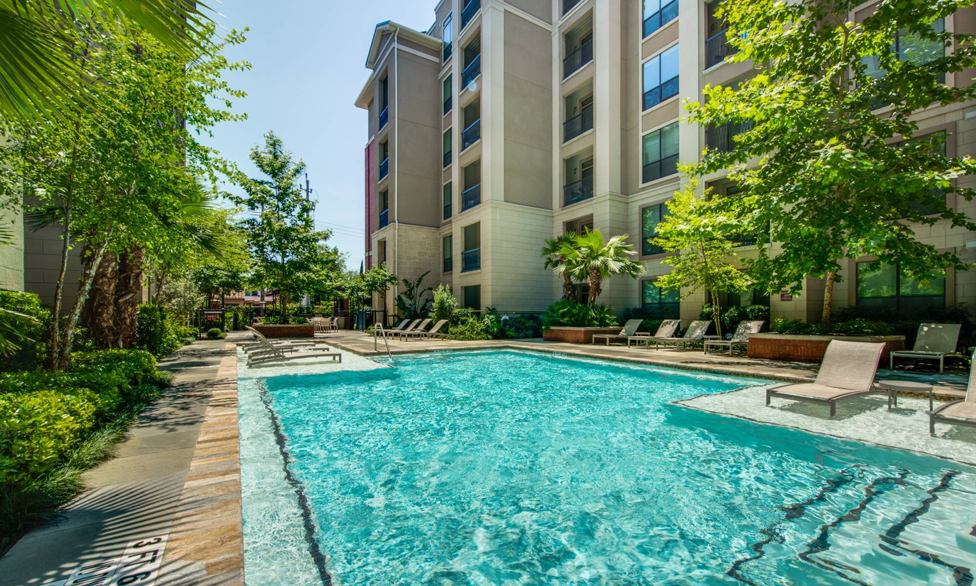 Apartments For Rent In Houston, Texas | 2900 West Dallas
