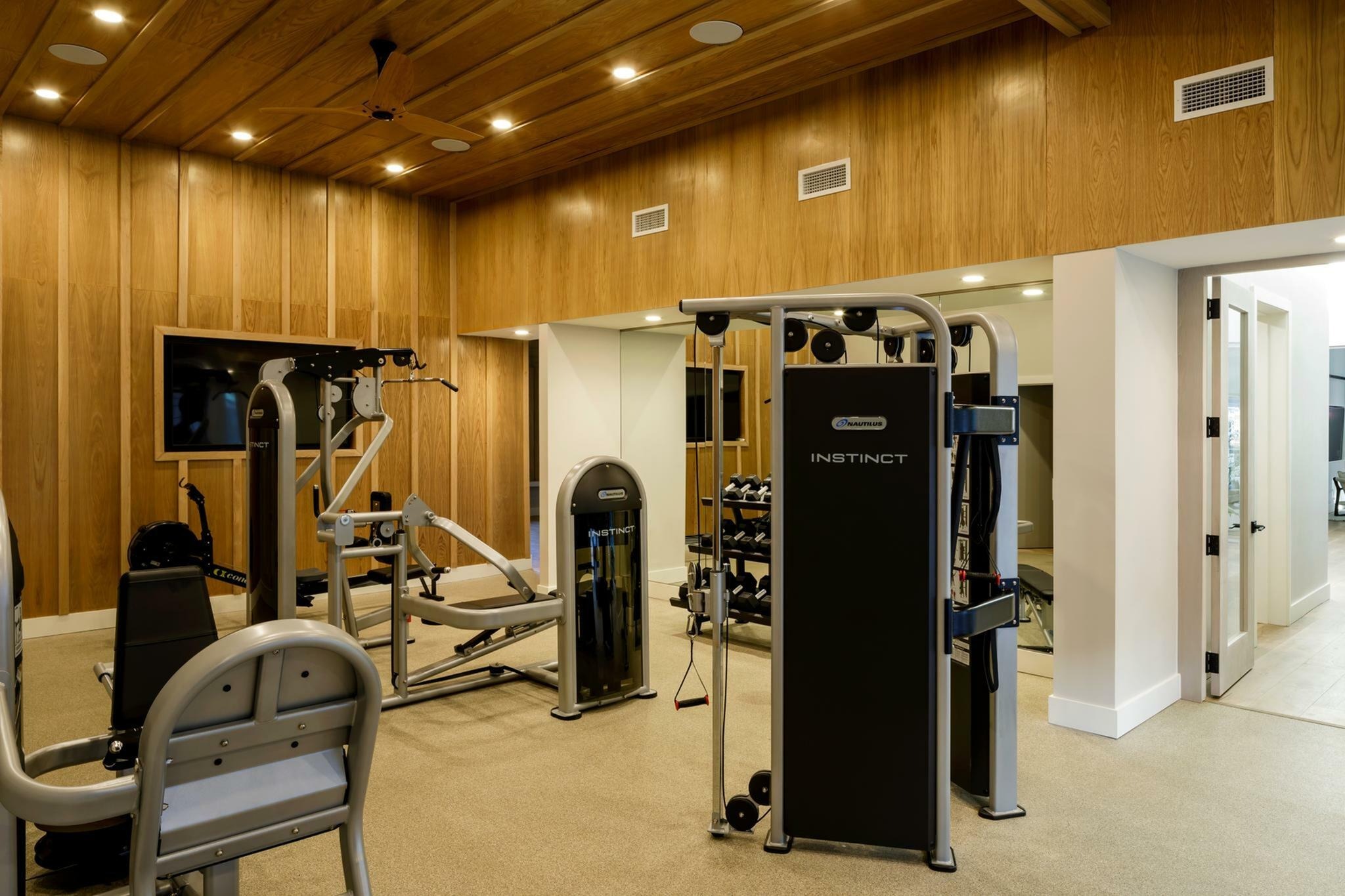 View Photos | Avana Birch Pointe