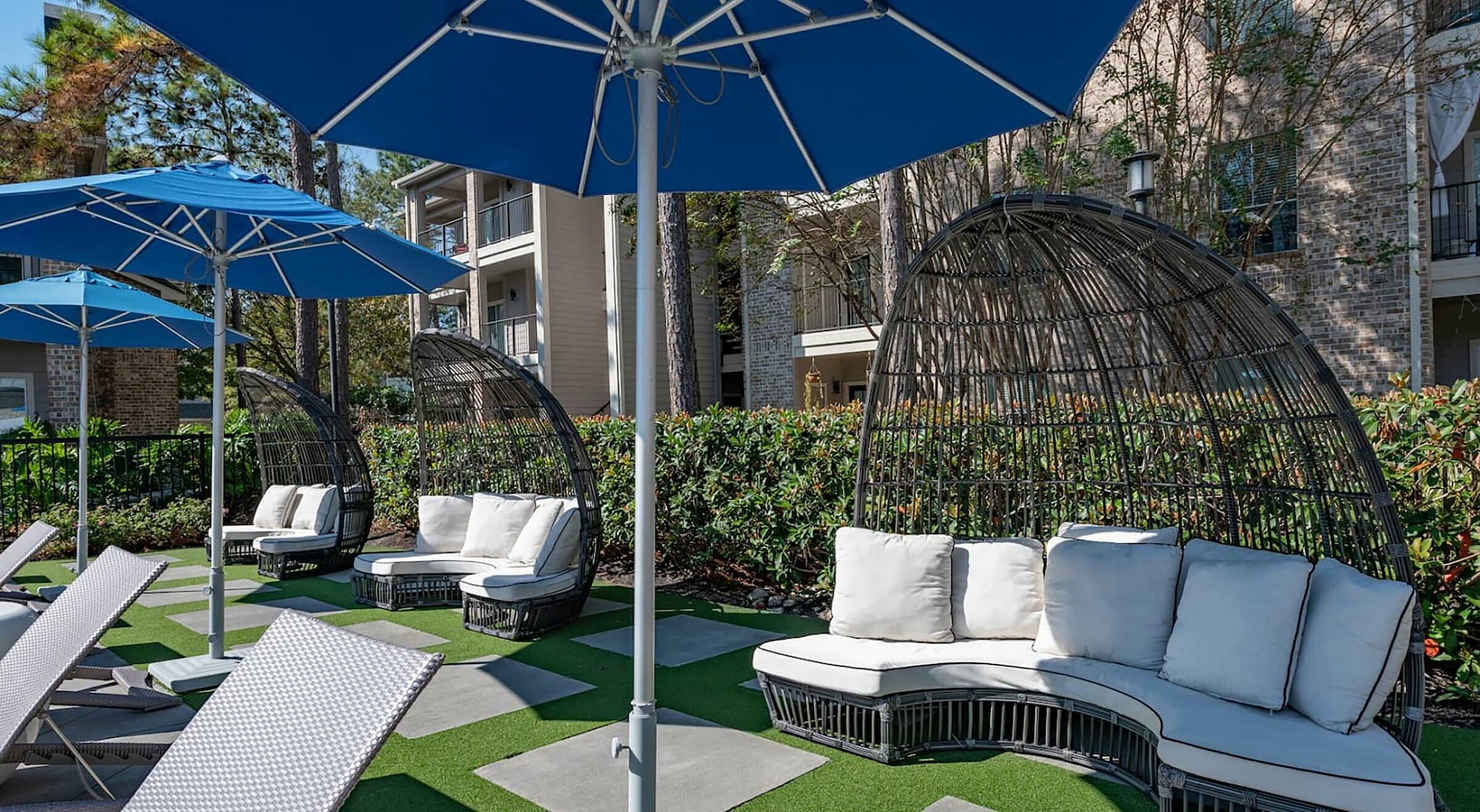 View Photos & Take A Virtual Tour | Town Center Crossing
