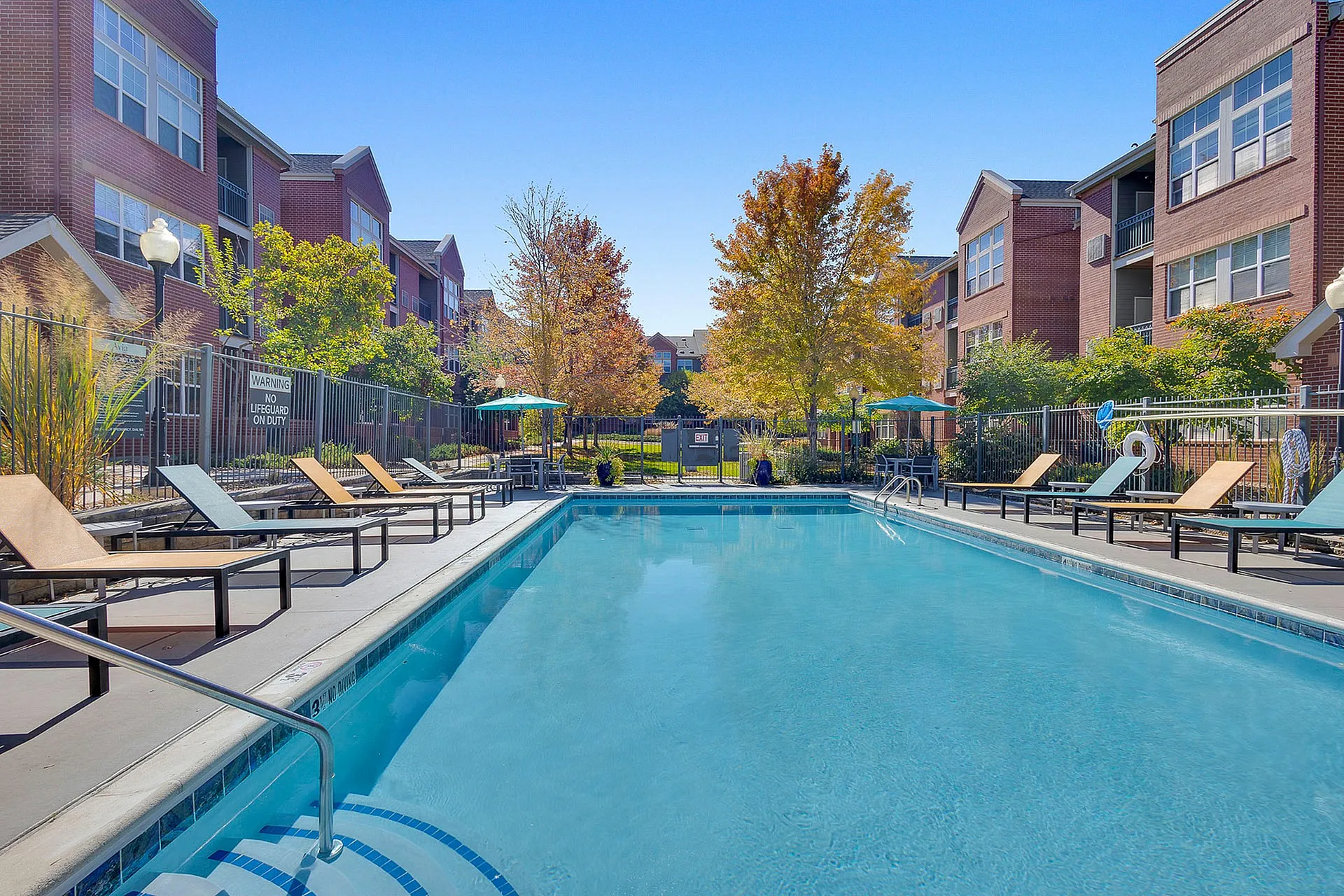 Lowry Apartments For Rent In Denver | Avia Lowry