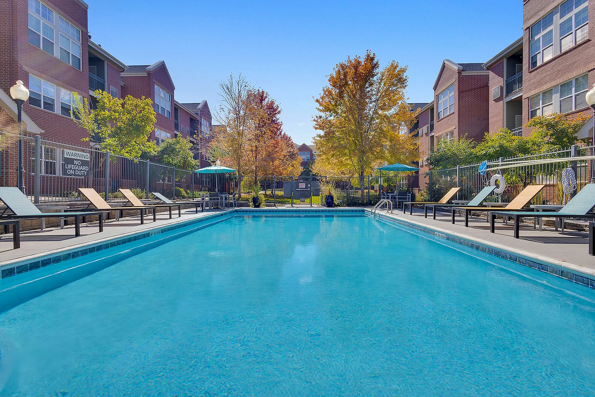 Lowry Apartments For Rent In Denver | Avia Lowry