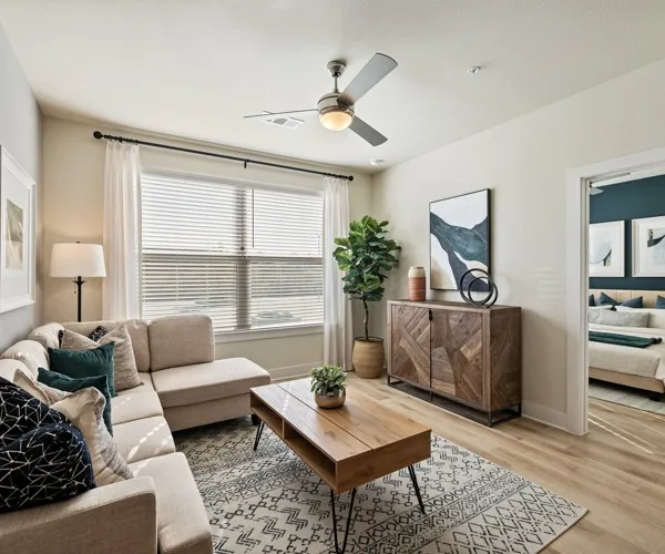 Birchway Perry Road | Apartments In Houston, TX