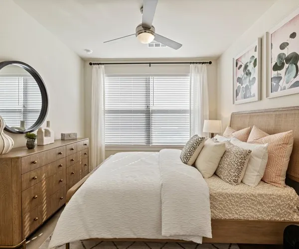 Birchway Perry Road | Apartments In Houston, TX