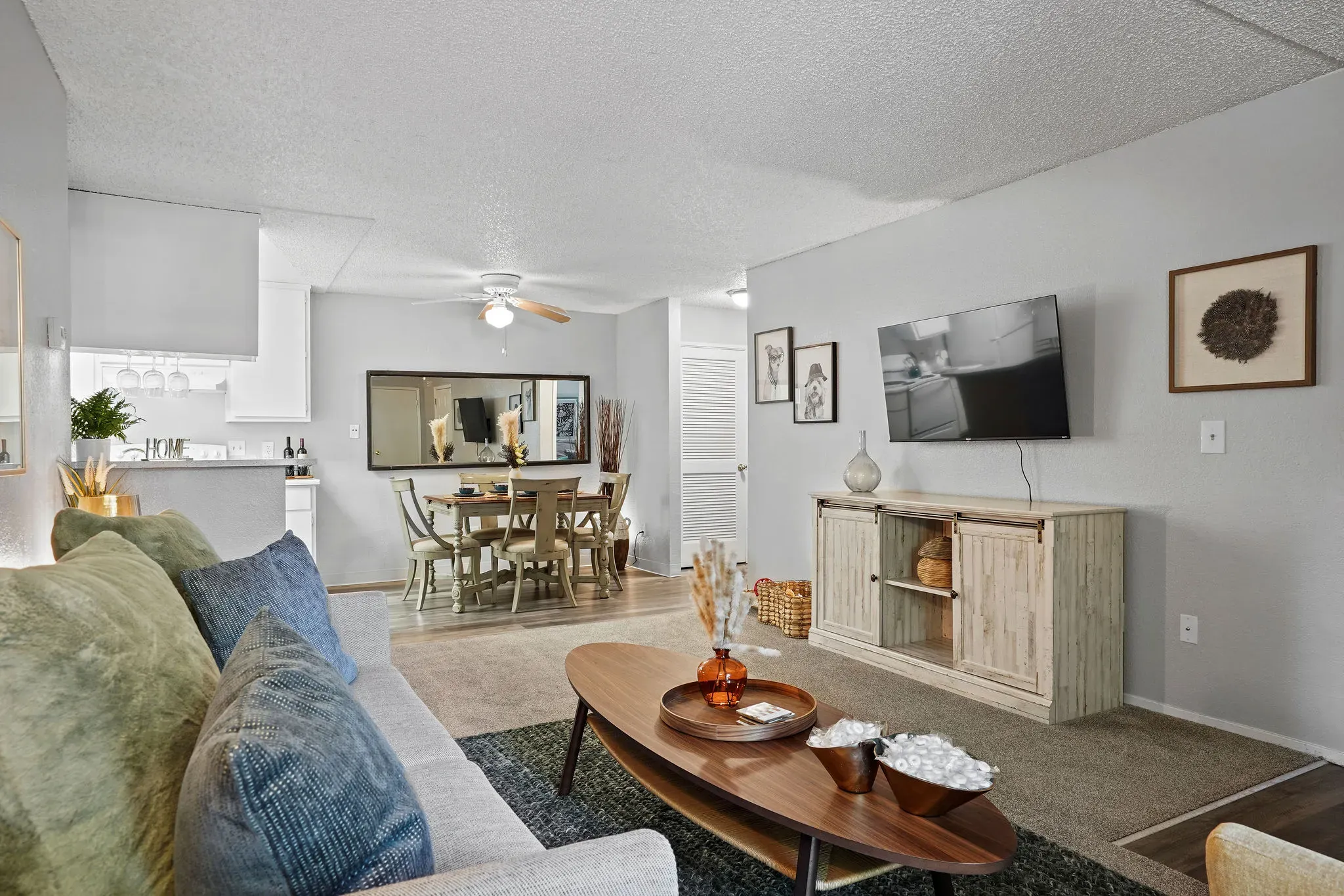 Gold Ridge Apartments | 2 Bedroom Apartment with Washer and Dryer
