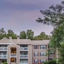 View Photos | Valor Apartments