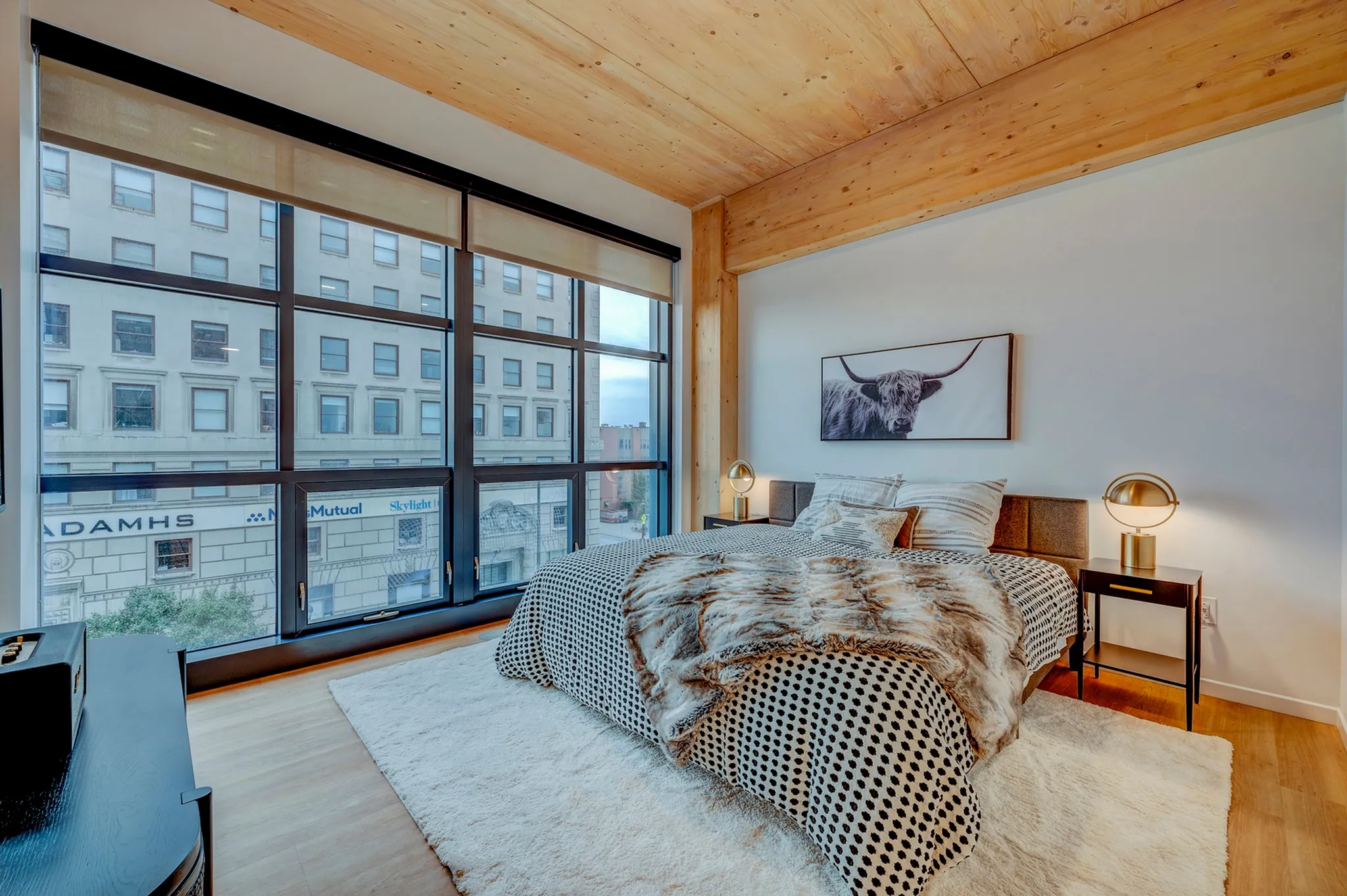 View Photos & Take A Virtual Tour | INTRO