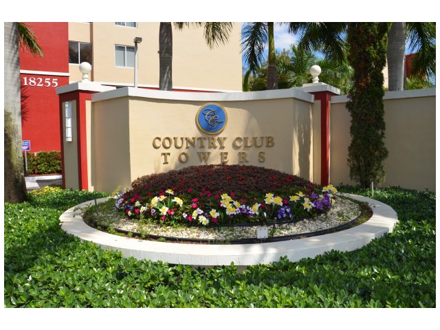View Photos & Take A Virtual Tour | Country Club Towers