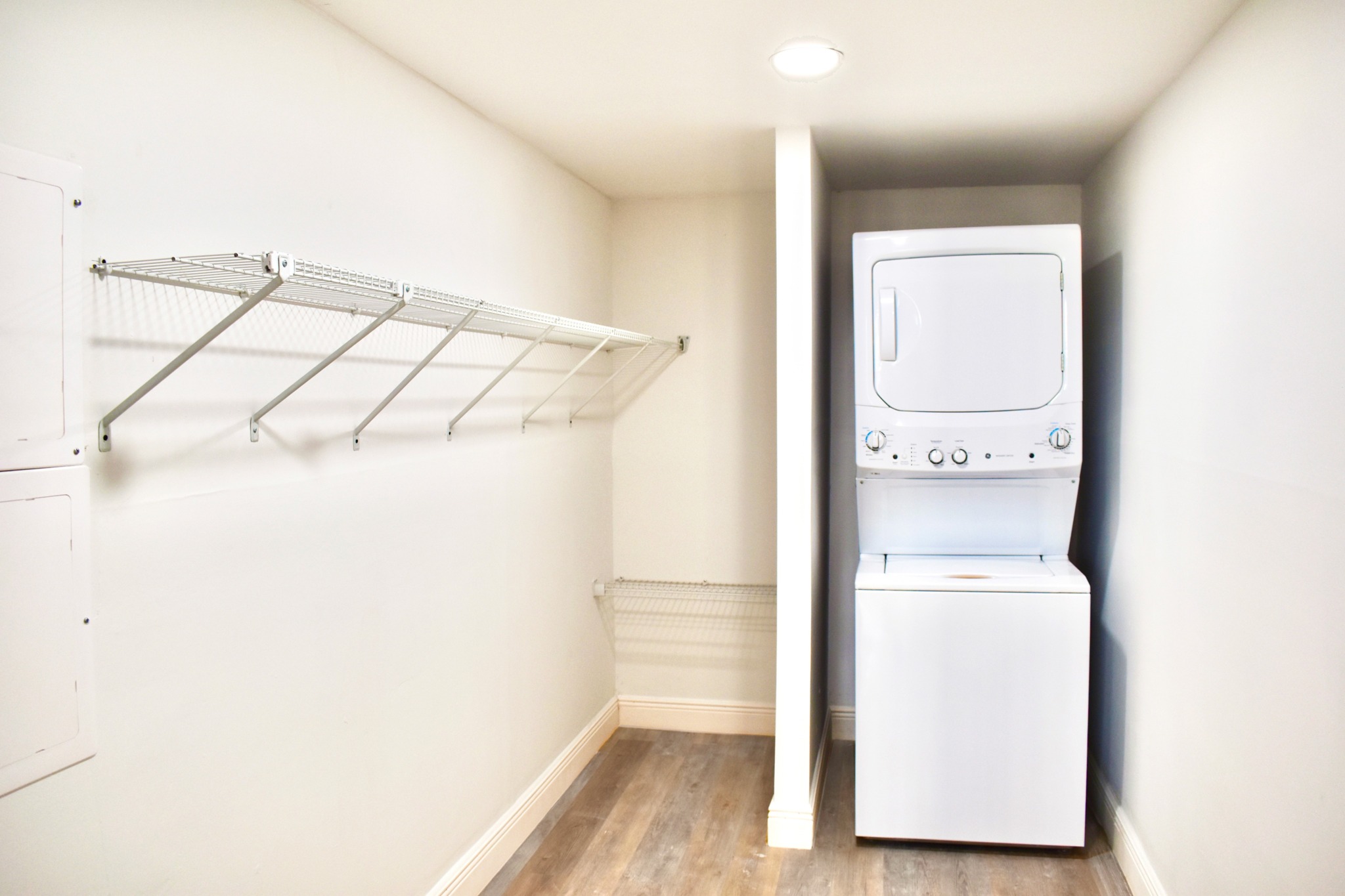 View Photos | 2500 Inverrary Club Apartments