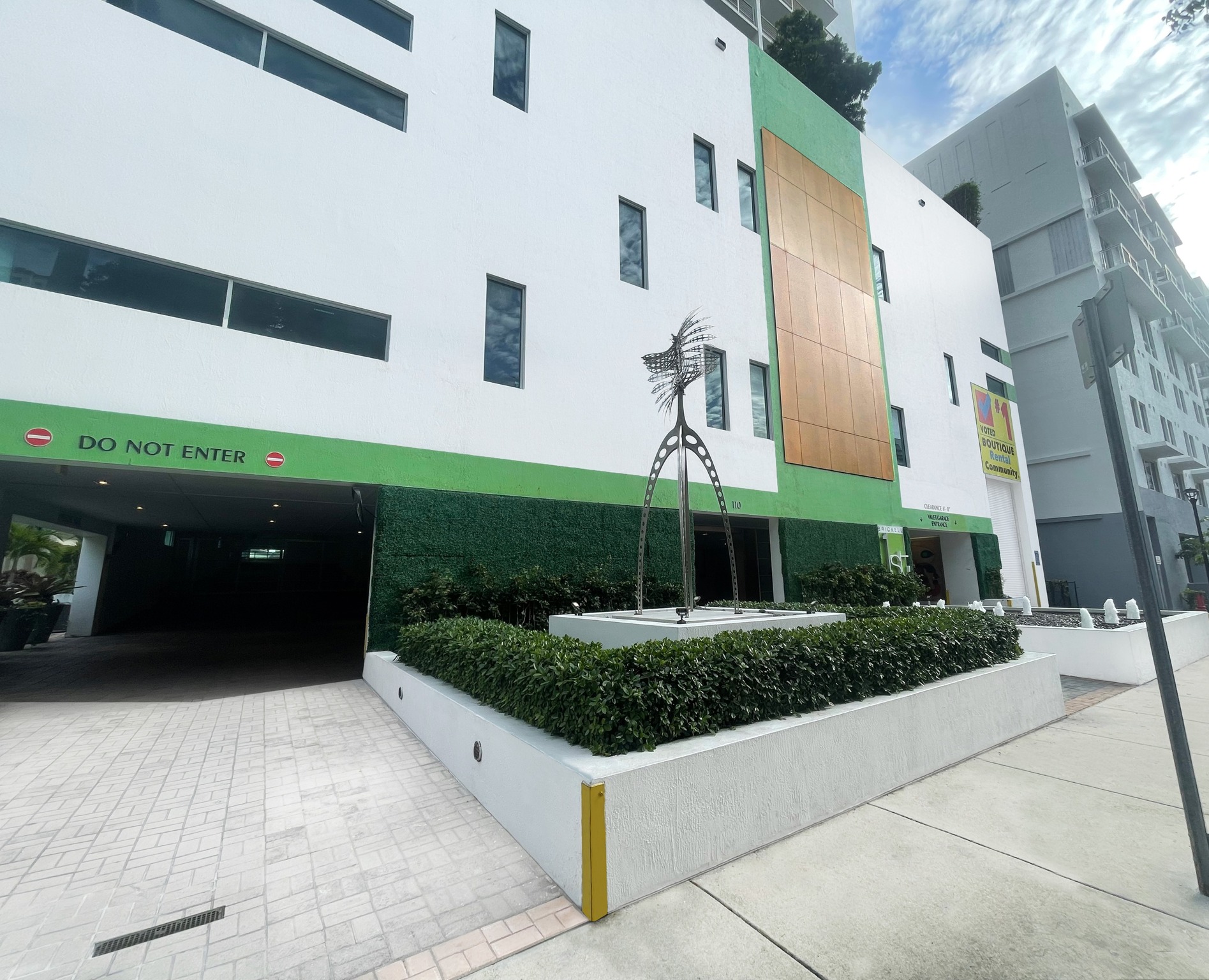 View Photos & Take A Virtual Tour | Brickell First