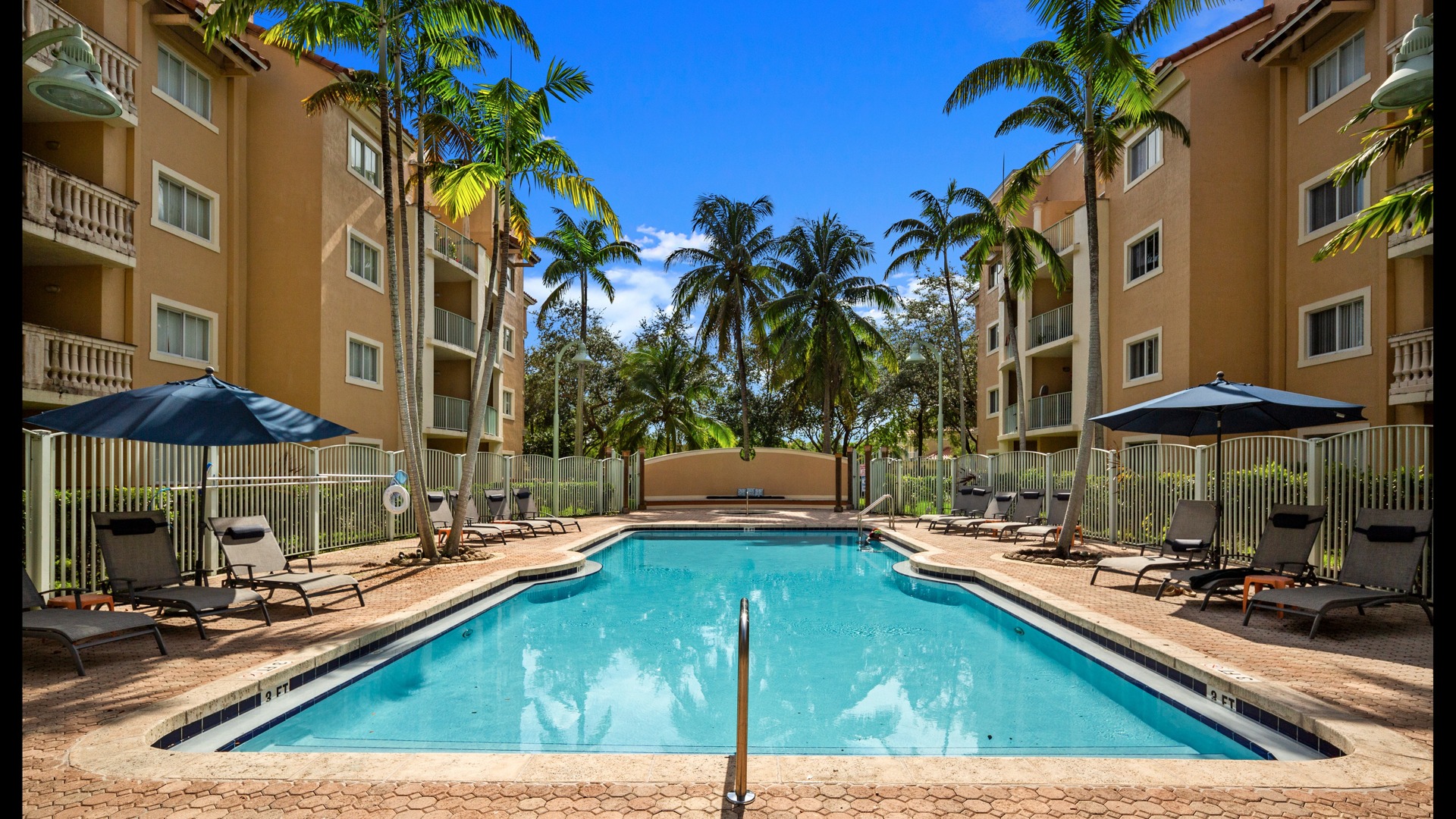 Sunrise Village Apartments | Apartments In Sunrise, FL