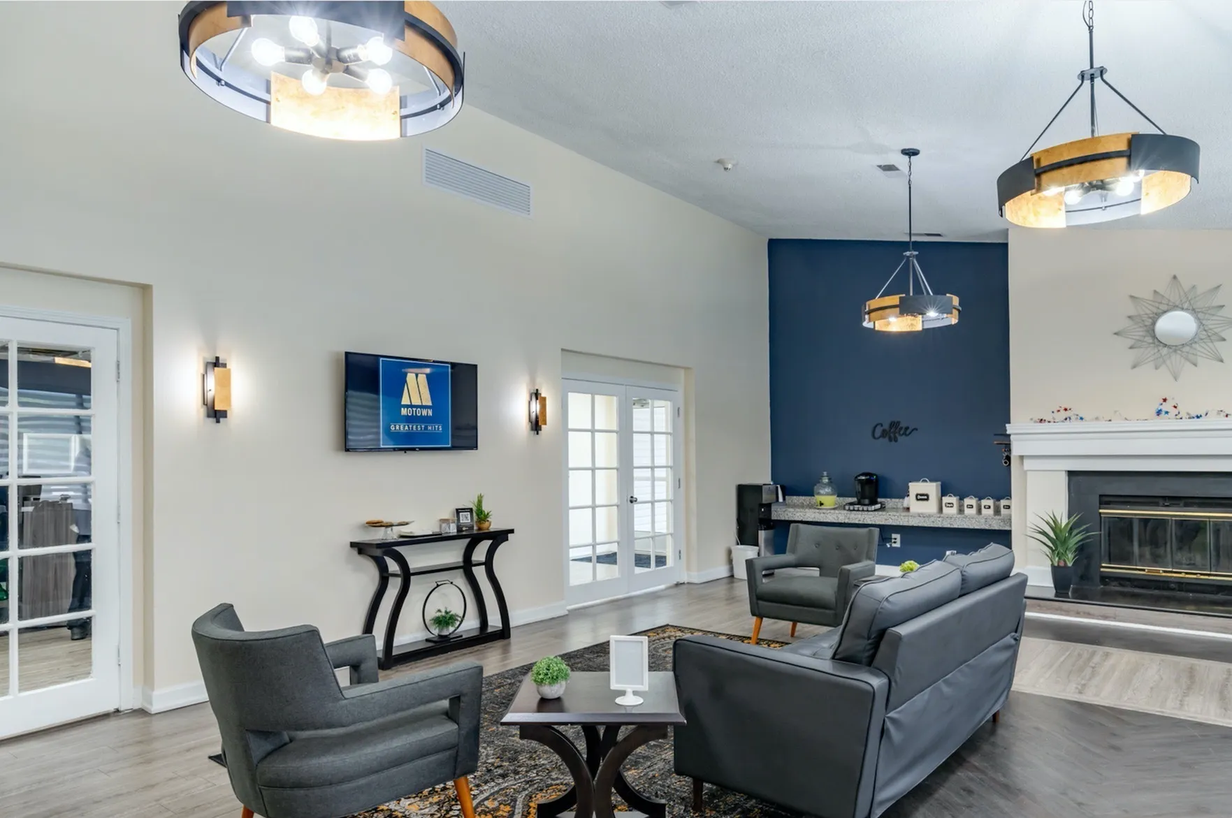 View Photos & Take A Virtual Tour | Regal Towers
