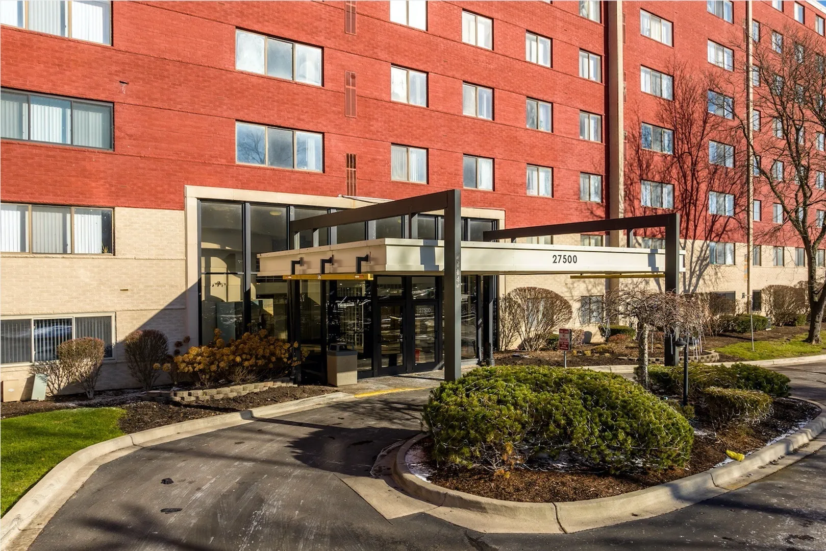 View Photos & Take A Virtual Tour | Regal Towers