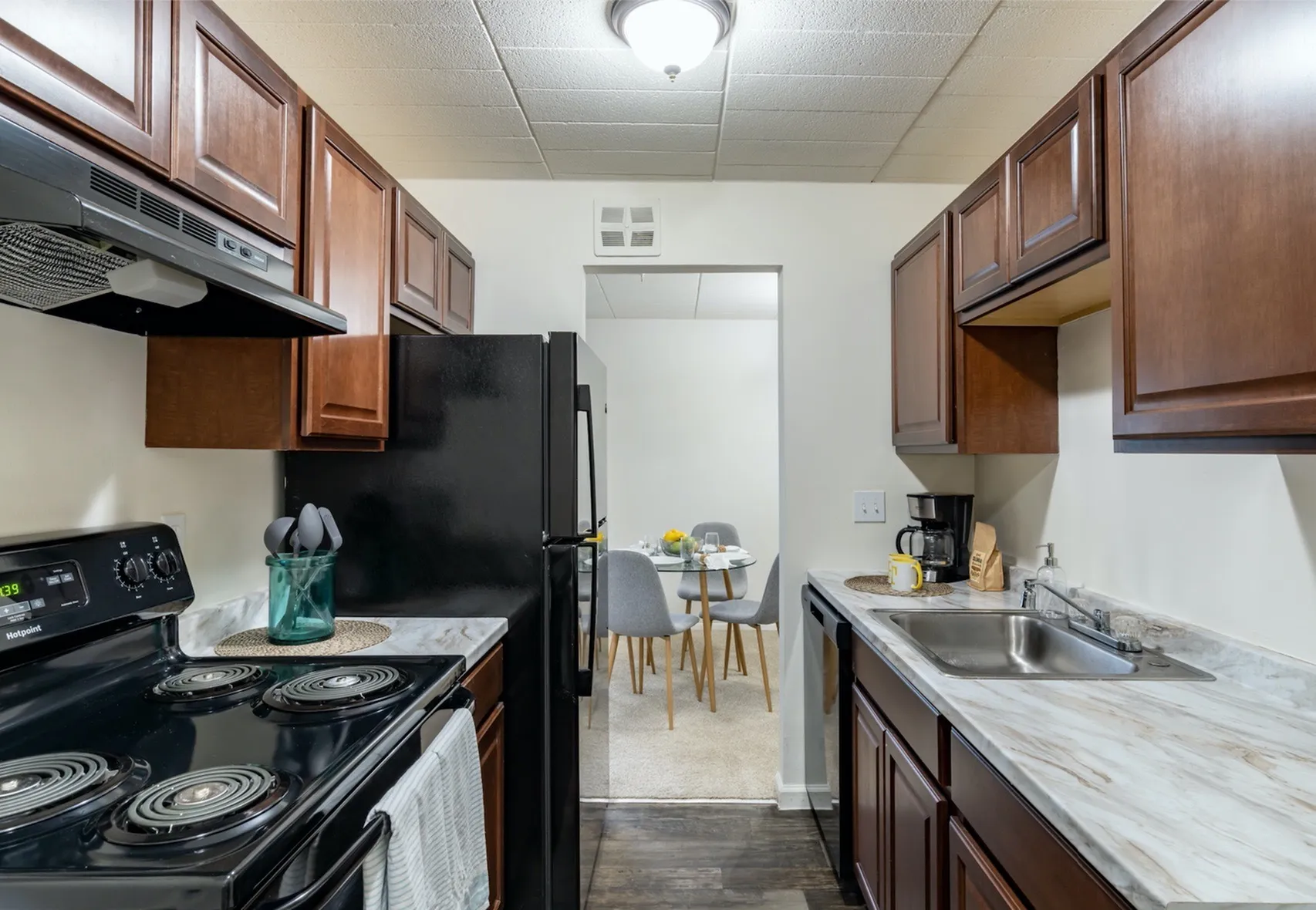 View Photos & Take A Virtual Tour | Regal Towers