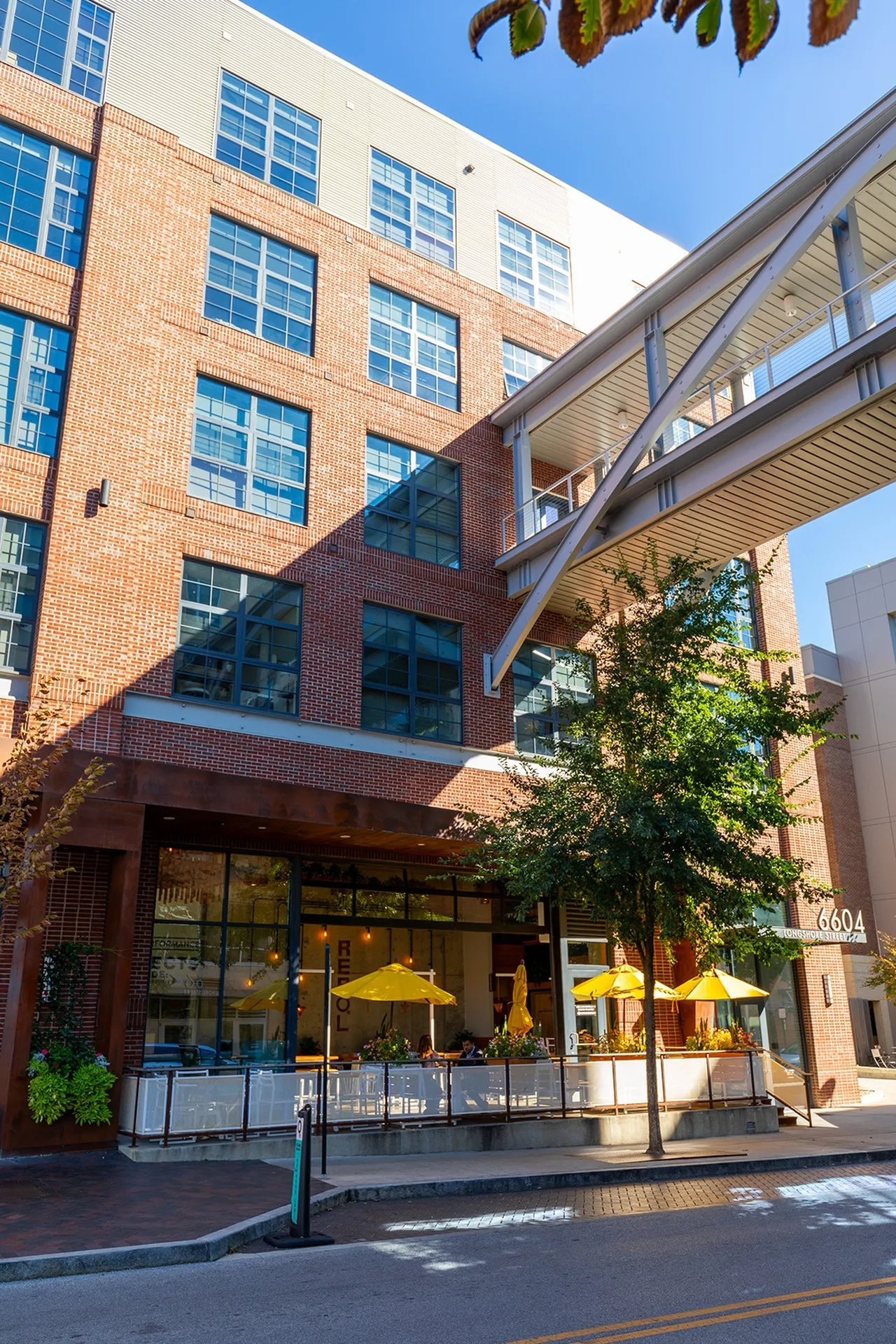 View Photos | Sawmill Commons | Find your home within the Dublin community!