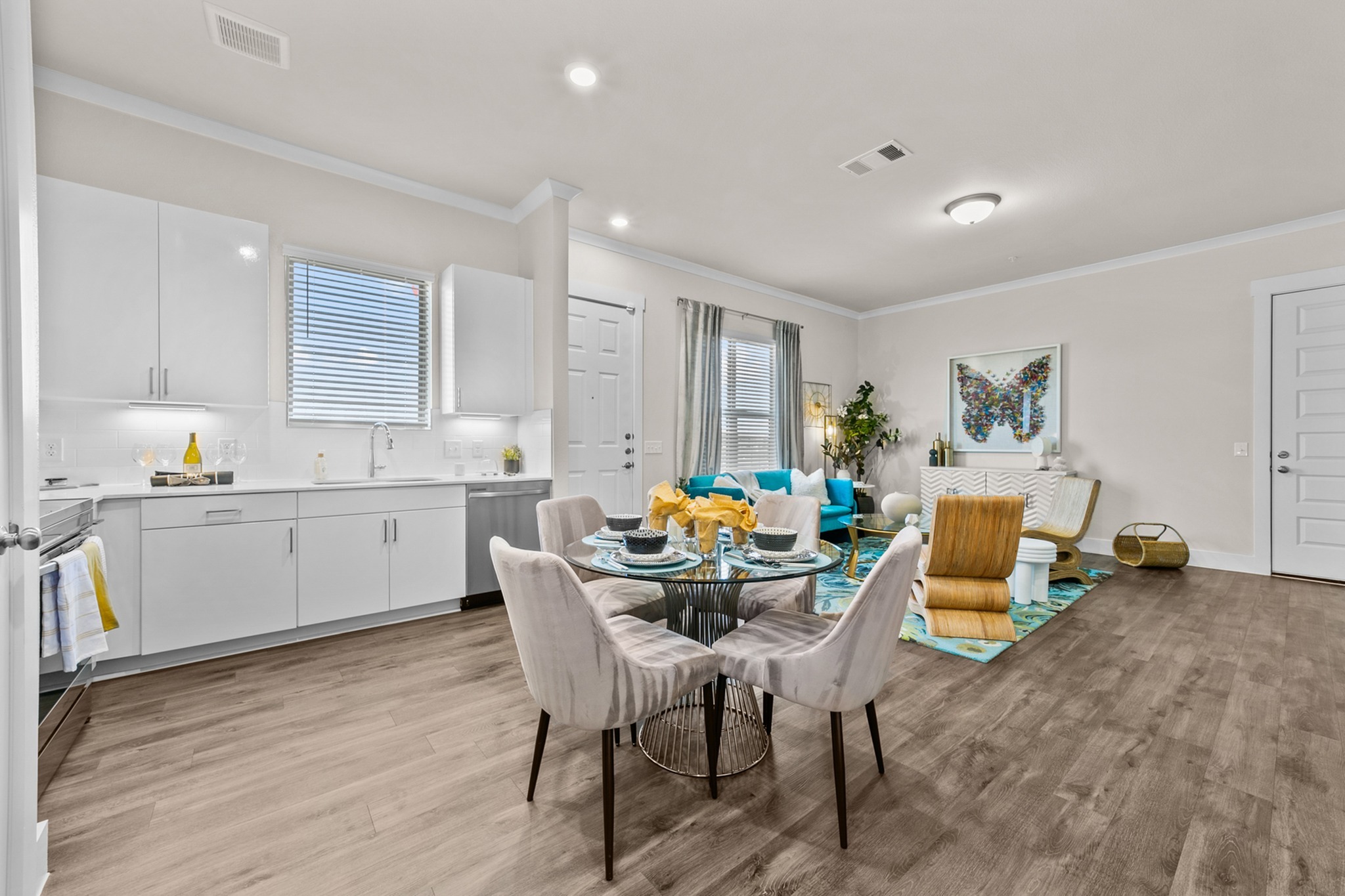 Photos & Tours | The Mansions of Buda | Buda, TX Apartments