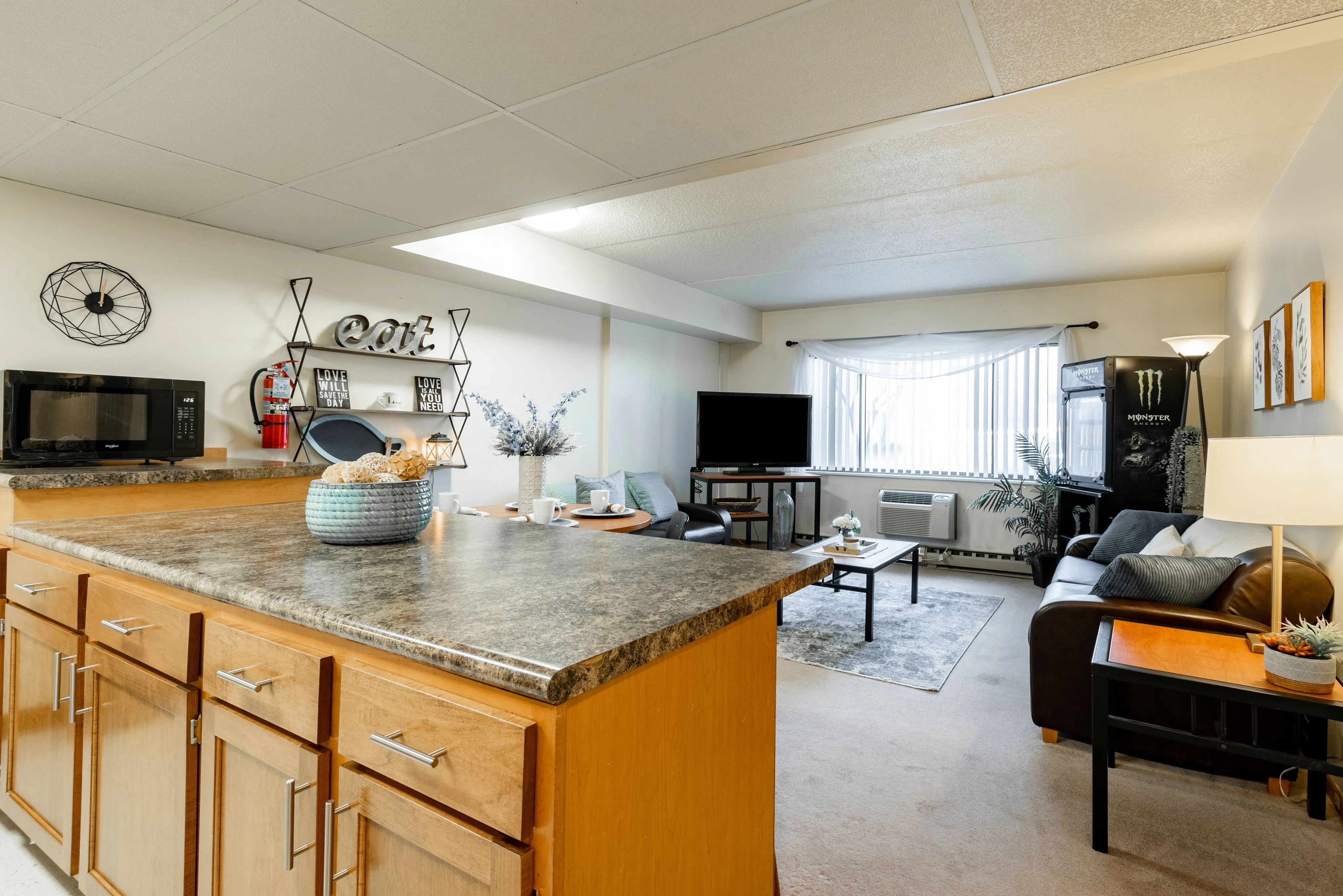 View Photos & Take A Virtual Tour | Meridian on College Avenue | penn ...