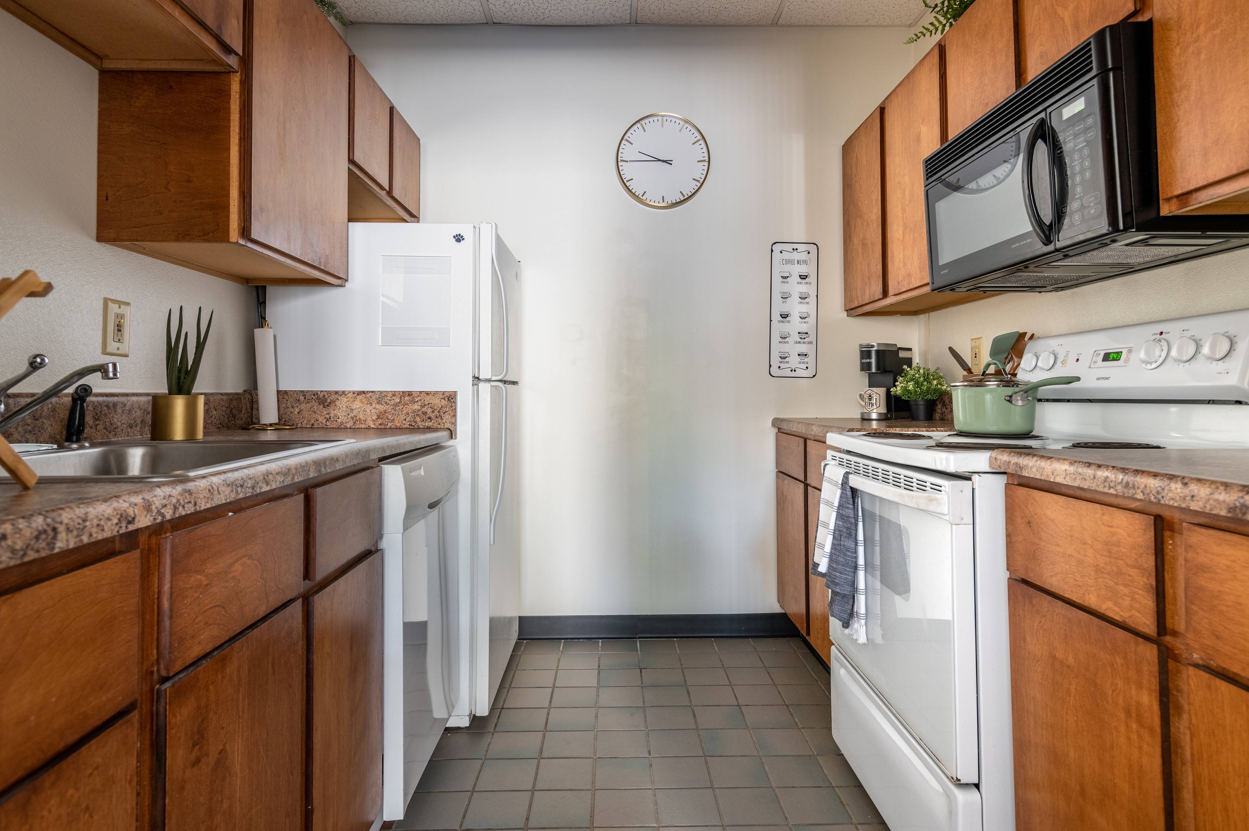 View Photos & Take A Virtual Tour | Calder Commons
