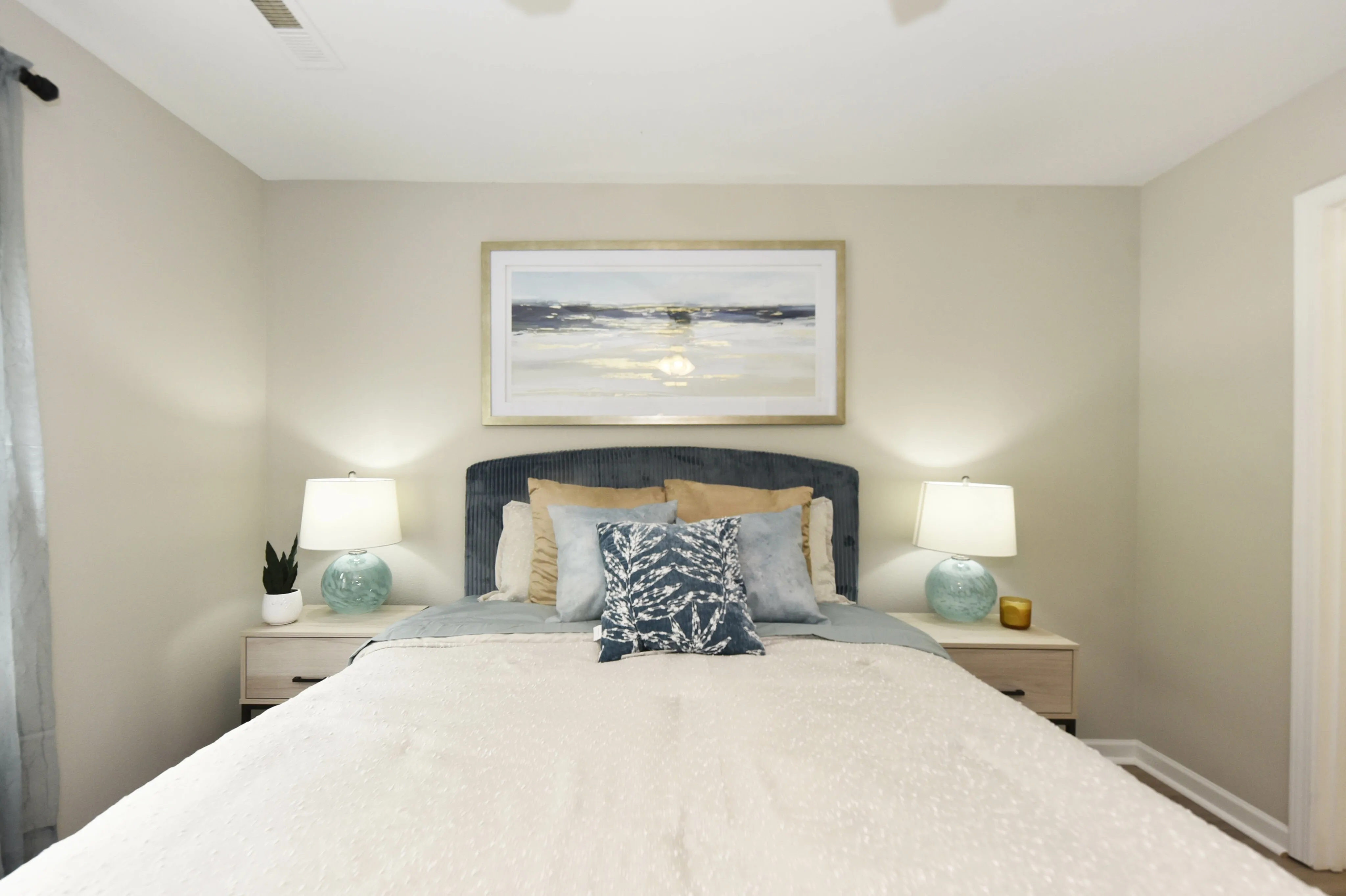 View Photos & Take A Virtual Tour | Residences at Devanshire