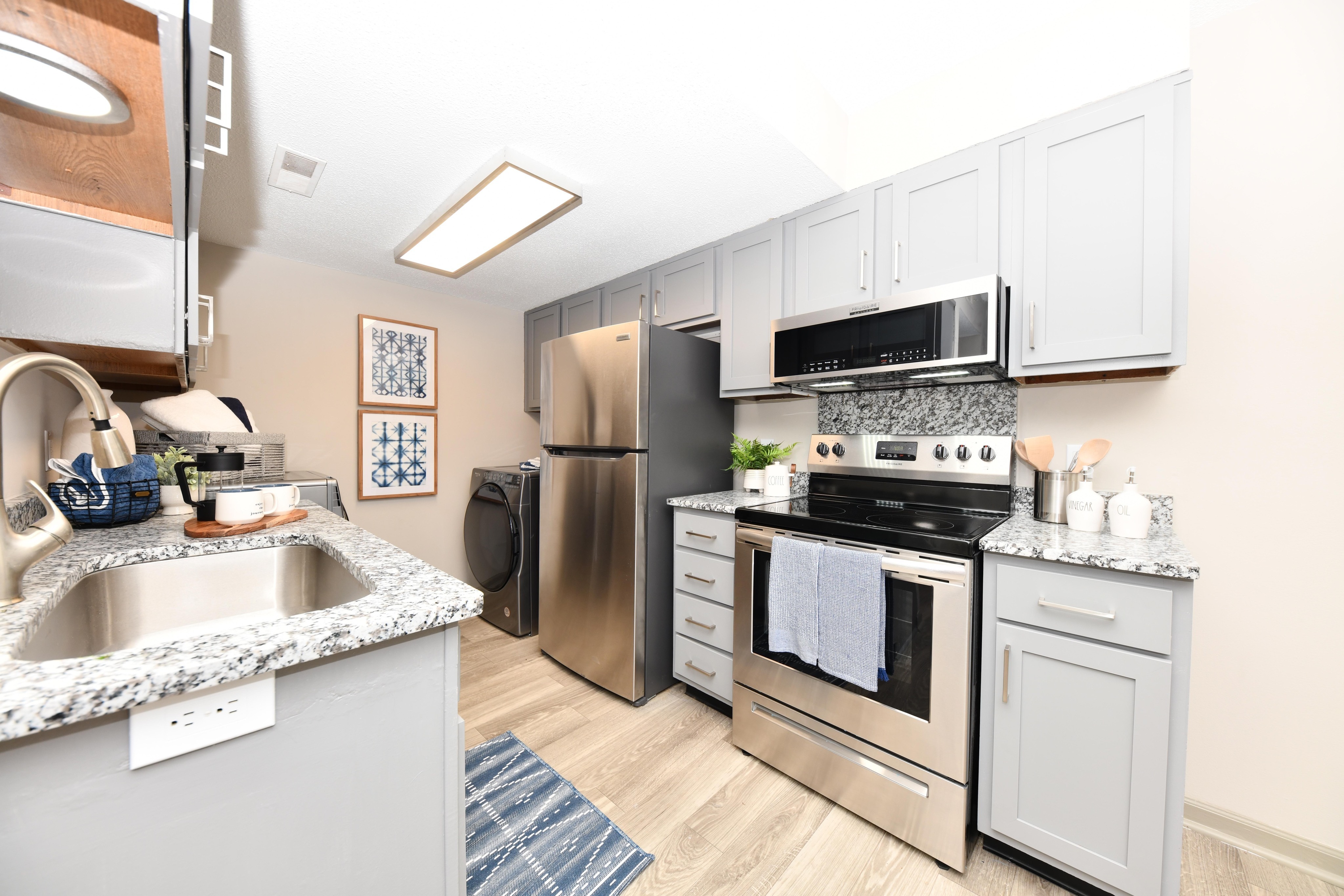 View Photos & Take A Virtual Tour | Preston Apartment Homes