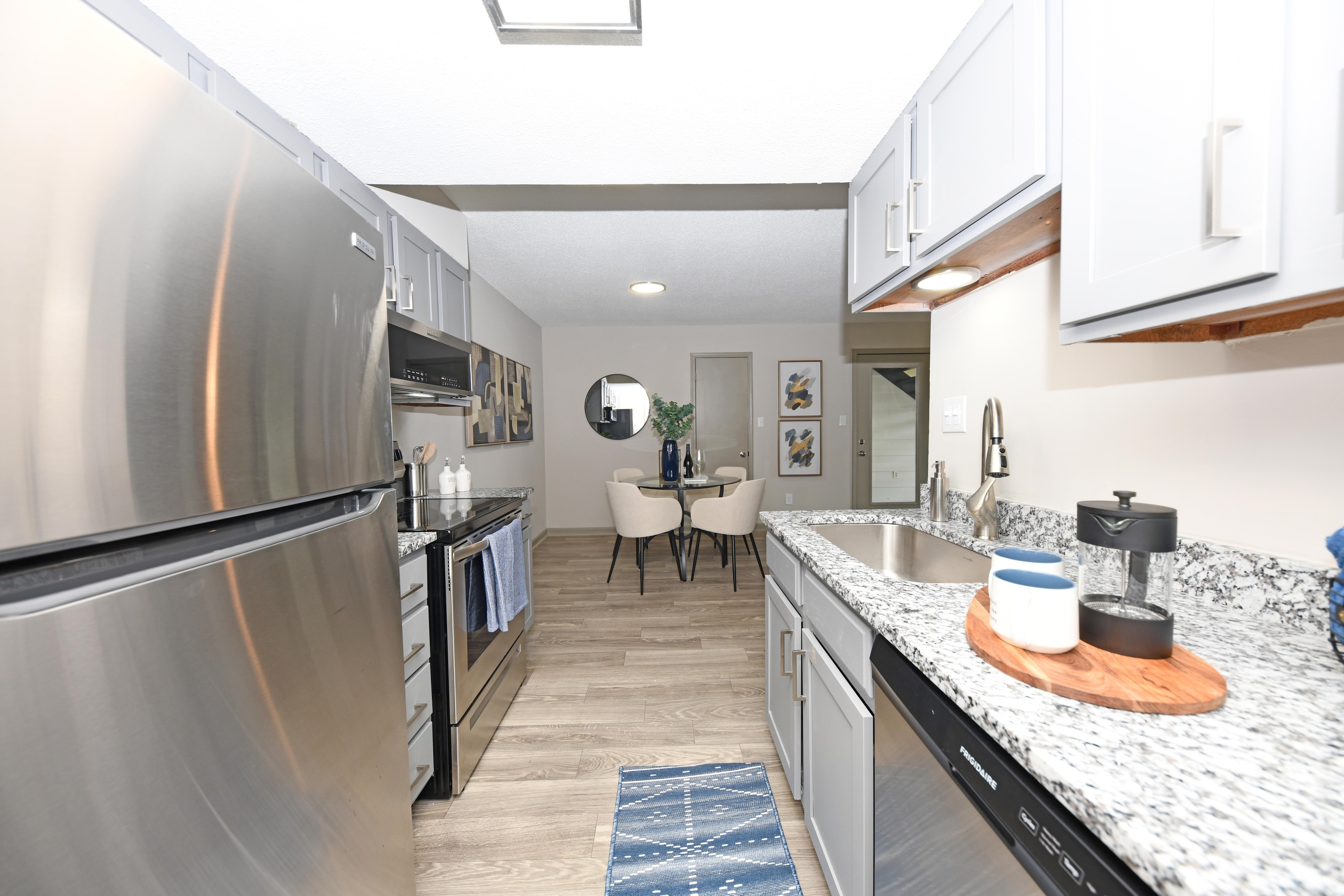 View Photos & Take A Virtual Tour | Preston Apartment Homes