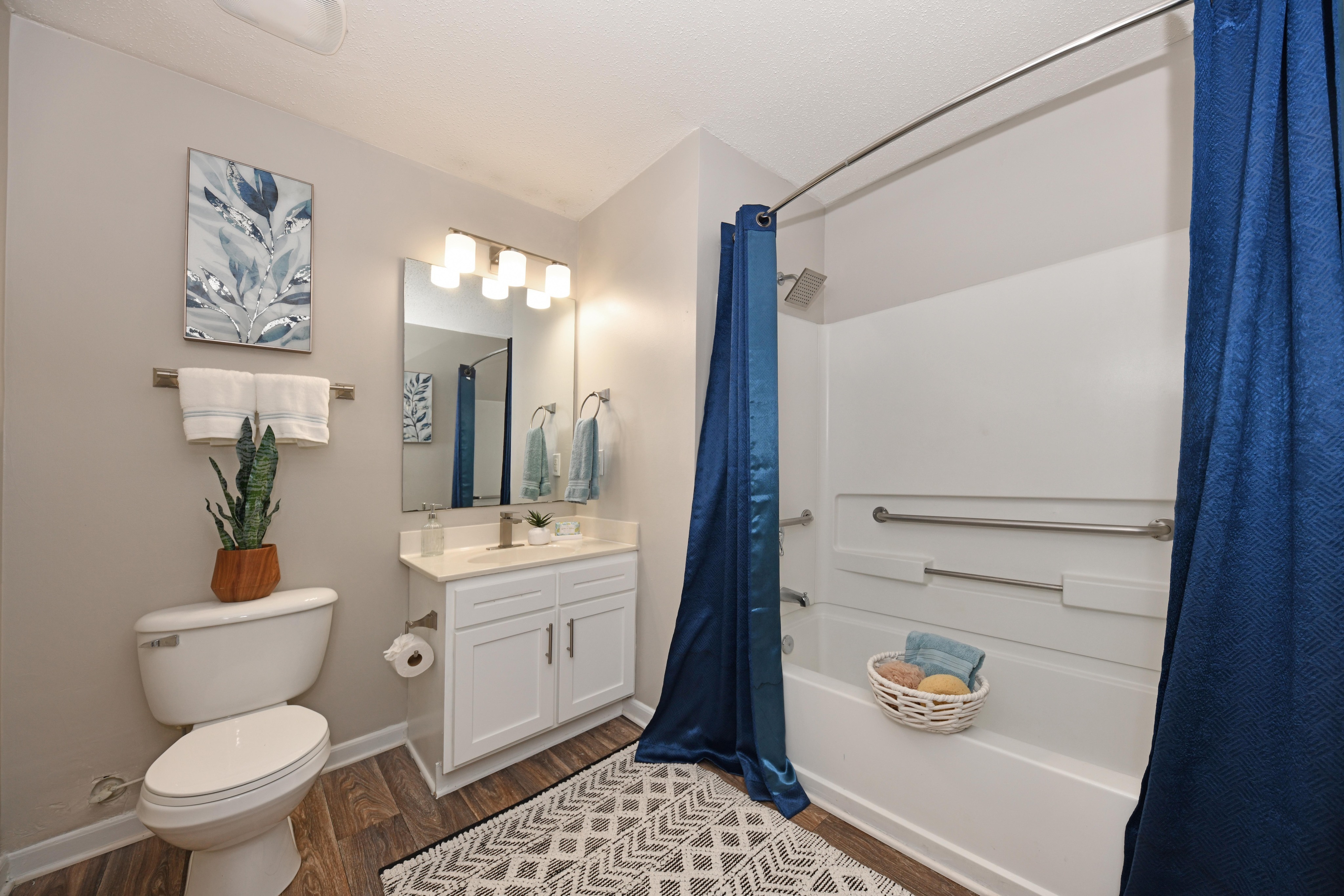 View Photos & Take A Virtual Tour | The Ashton