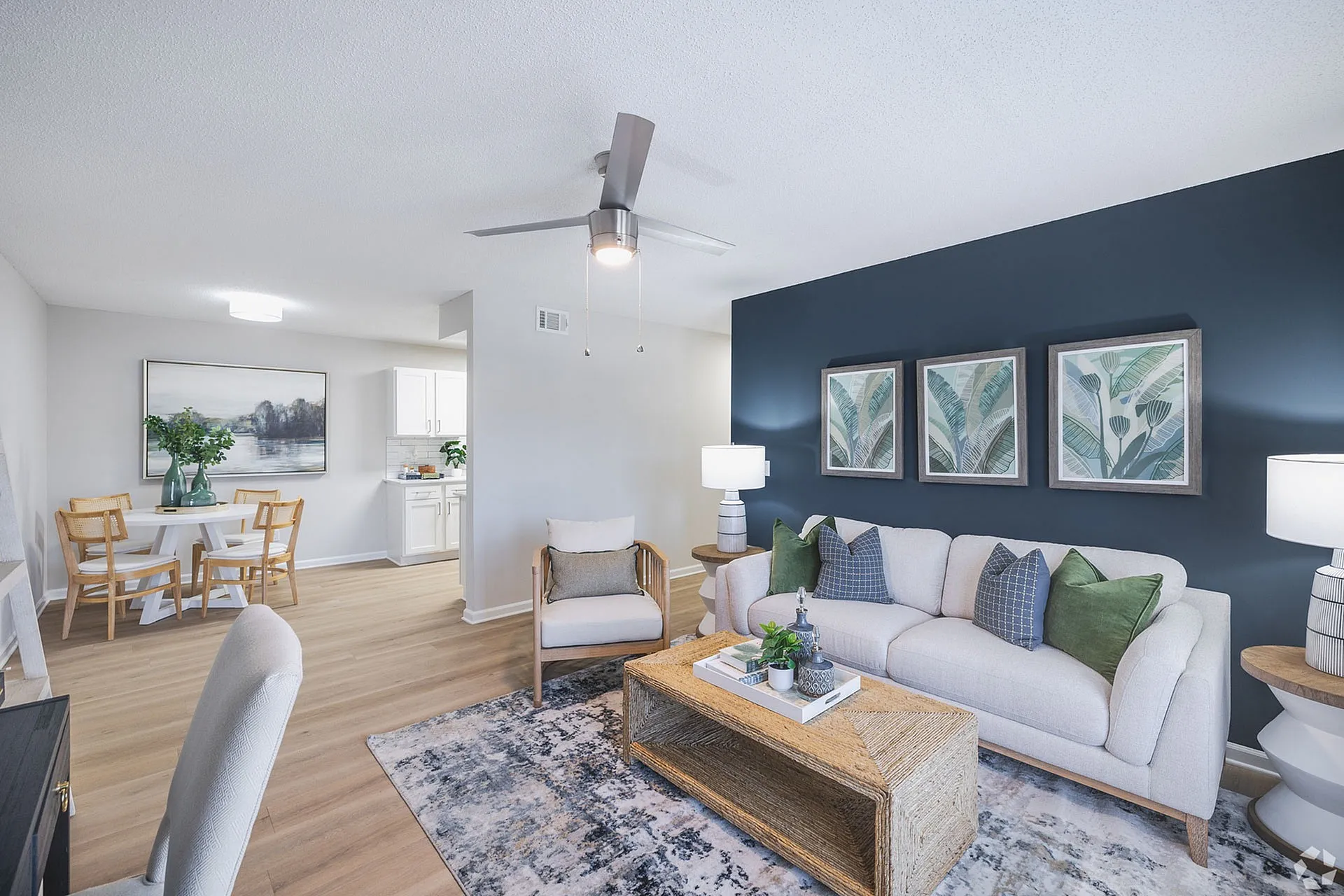 View Photos & Take A Virtual Tour | The Collins Apartment Homes ...