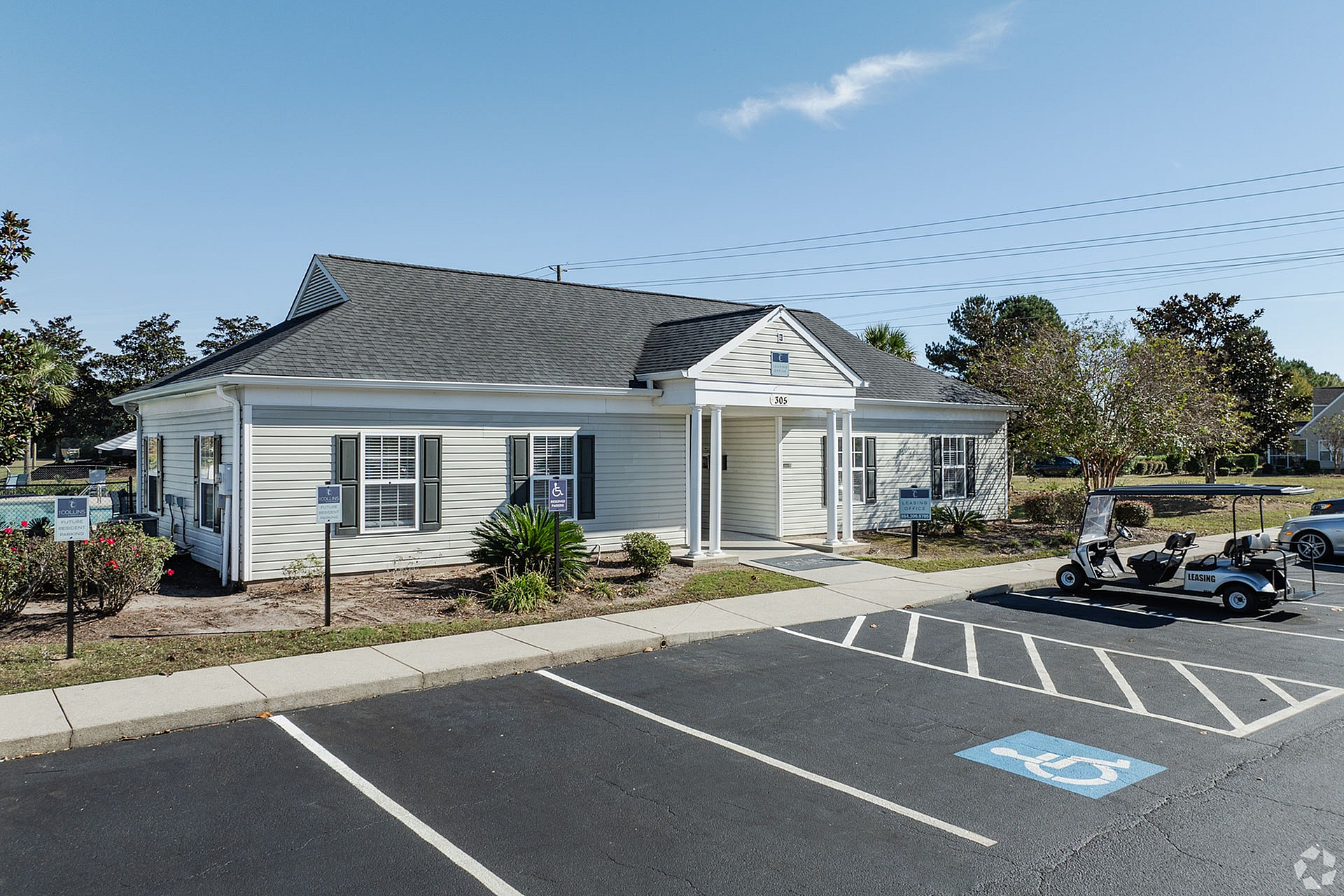 View Photos & Take A Virtual Tour | The Collins Apartment Homes ...