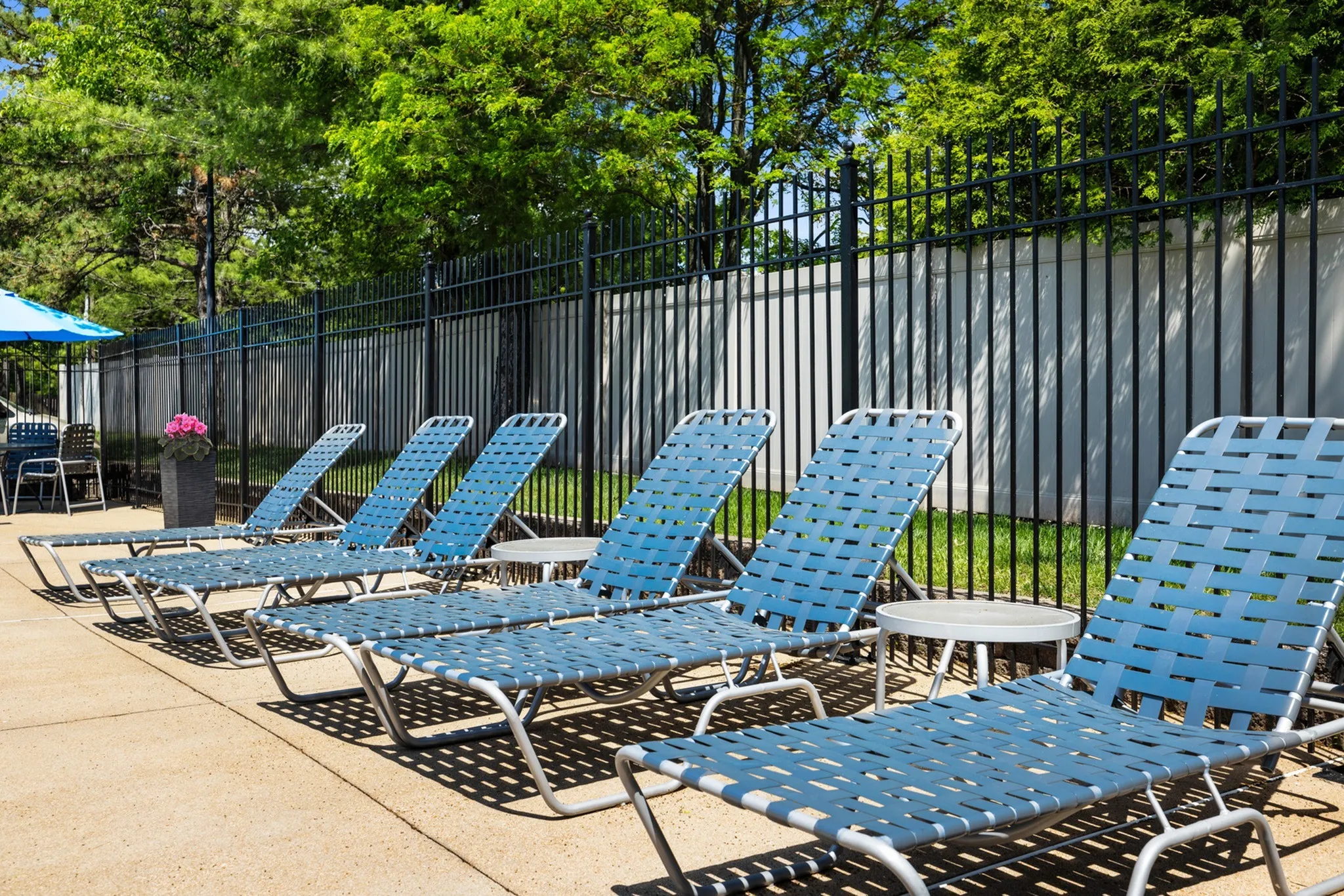 Photos of Pebble Point Apartments for Rent in Manchester, MO