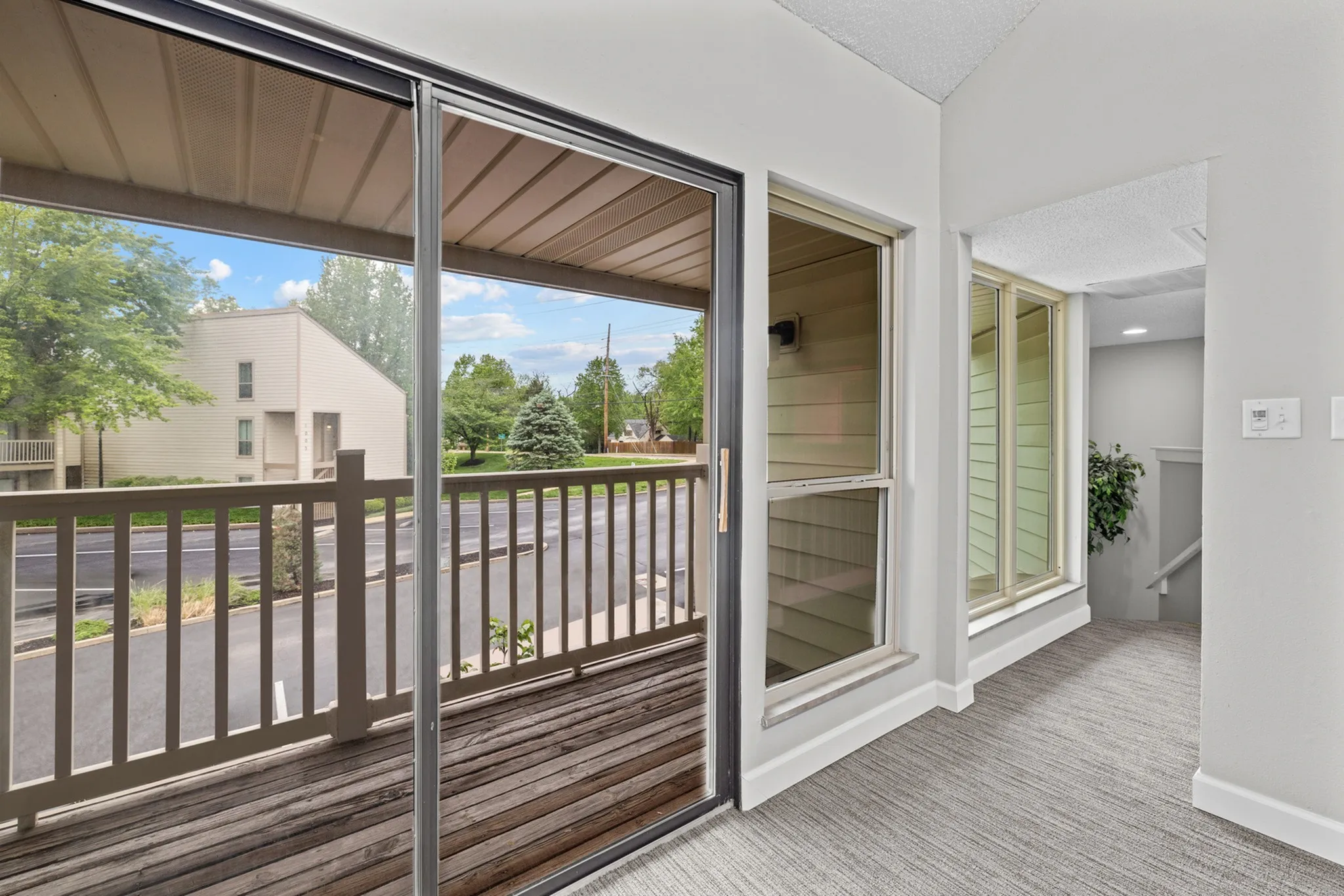 Photos of Pebble Point Apartments for Rent in Manchester, MO